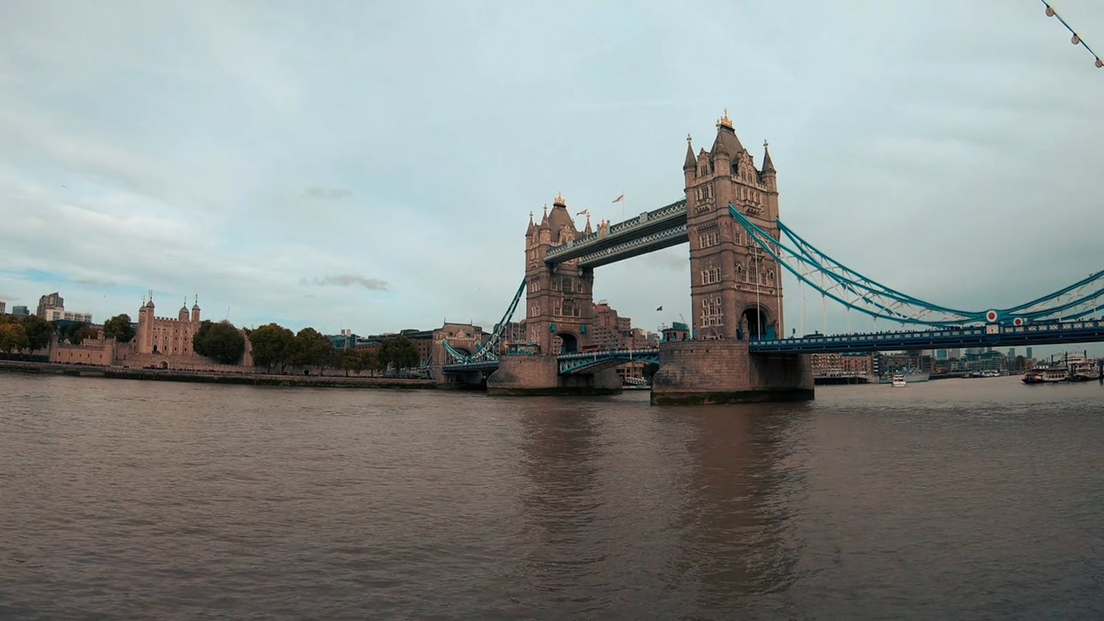 Neo London Videos, Download The BEST Free 4k Stock Video Footage & Neo ...