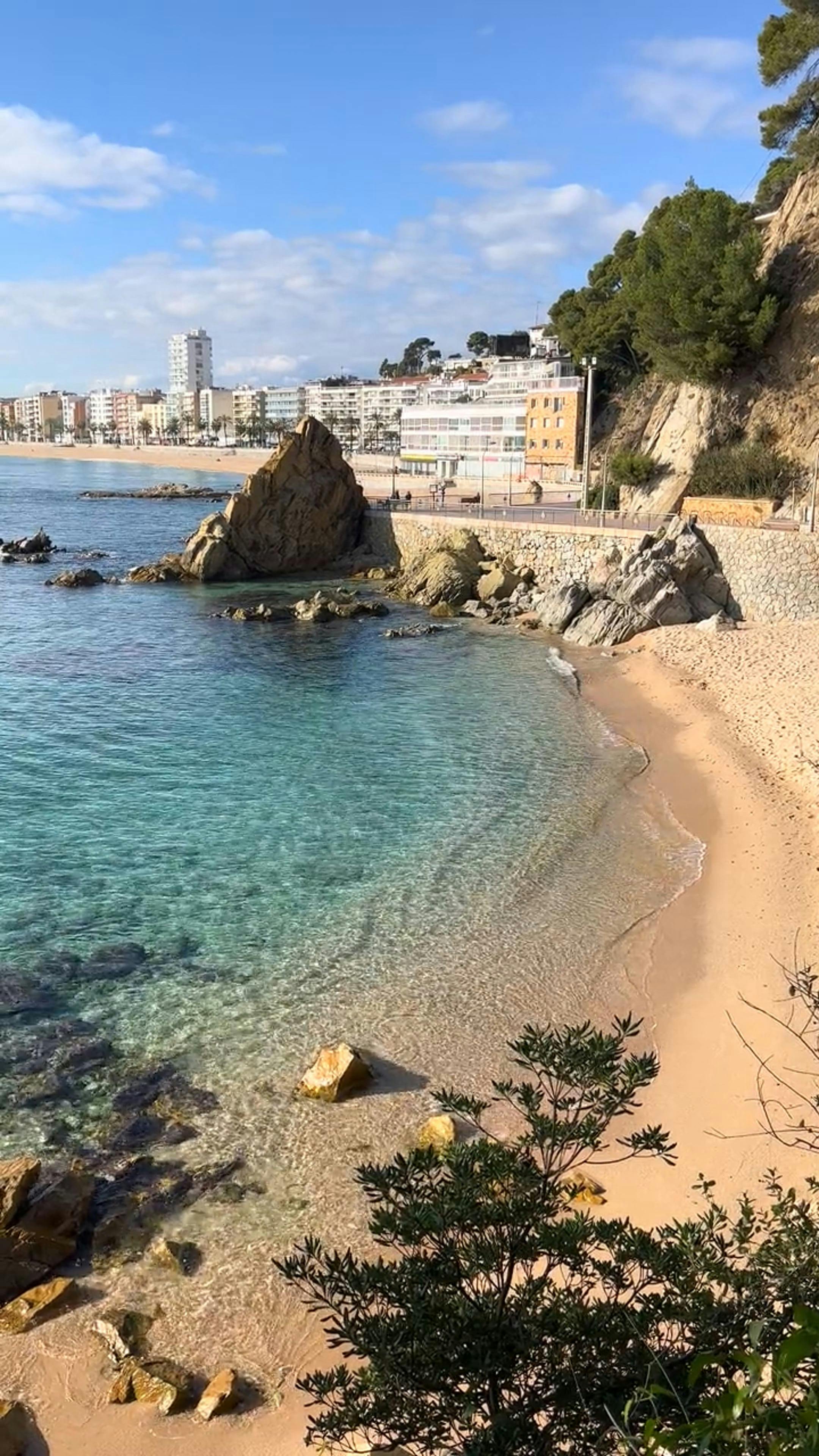 Sound of Waves Free Stock Video Footage, Royalty-Free 4K & HD Video Clip