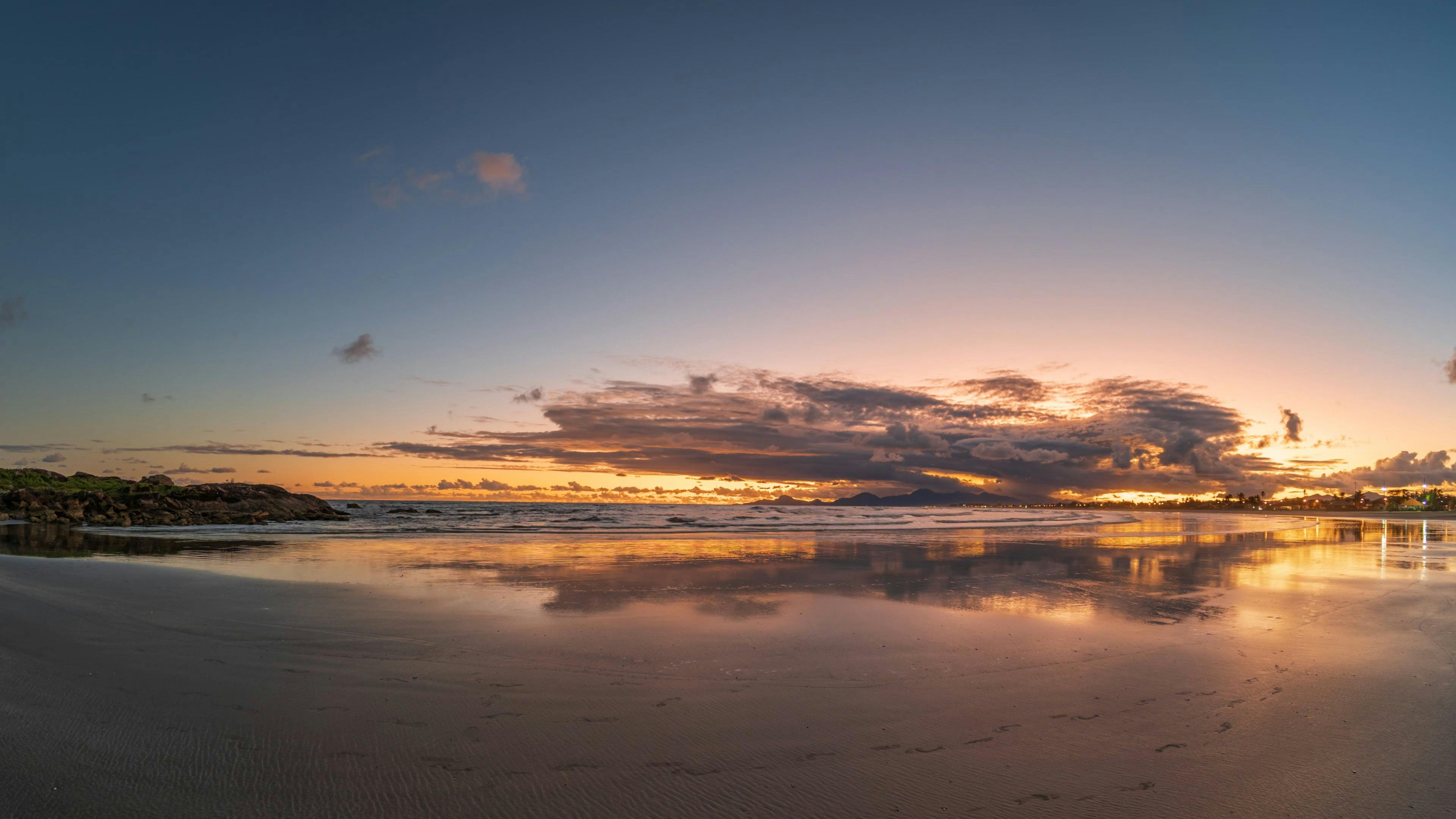 Nightfall at the beach wide angle Free Stock Video Footage, Royalty ...
