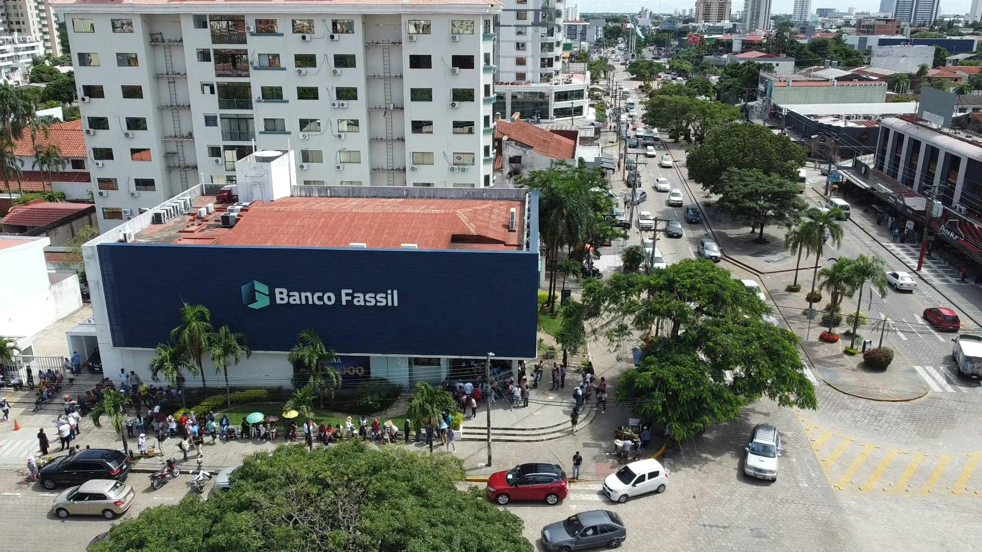 Queue In Bank Videos, Download The BEST Free 4k Stock Video Footage ...