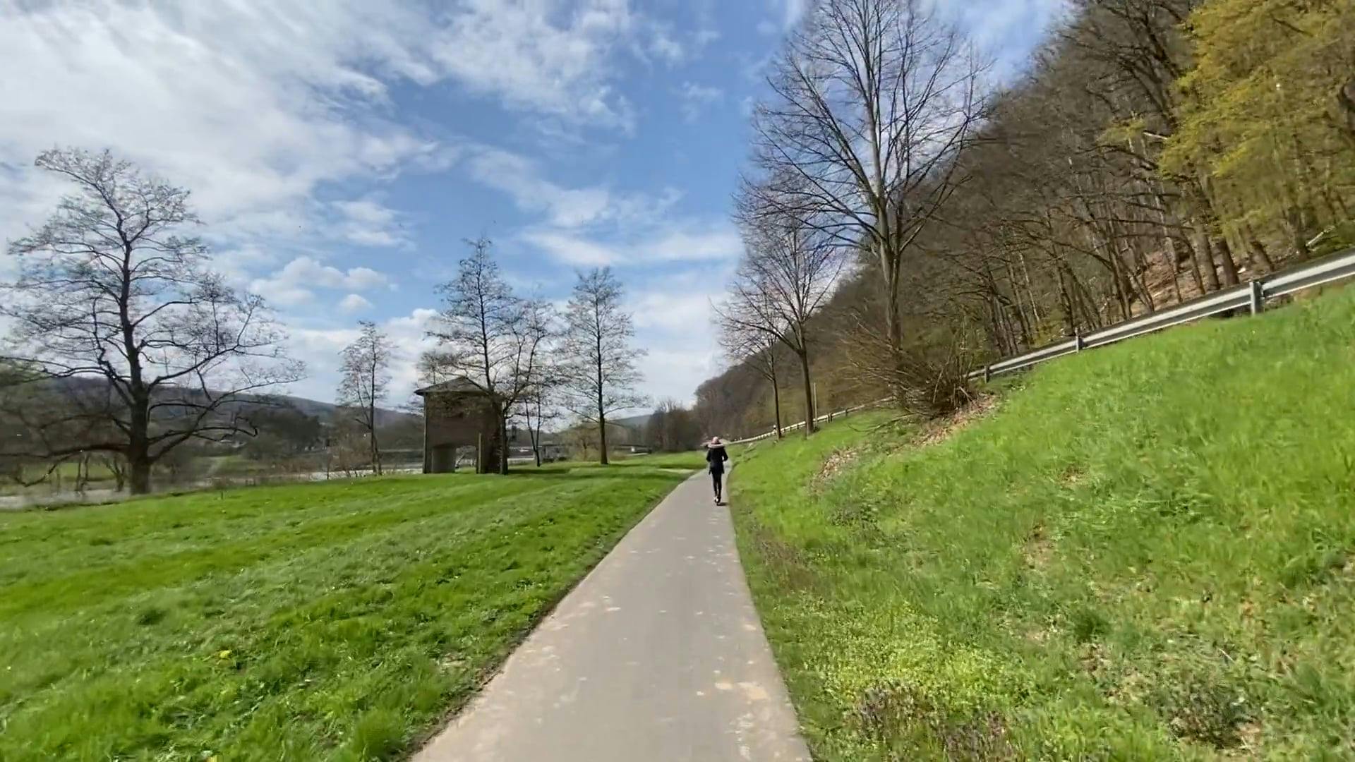 Elektroroller fährt am Fluss entlang Free Stock Video Footage, Royalty ...