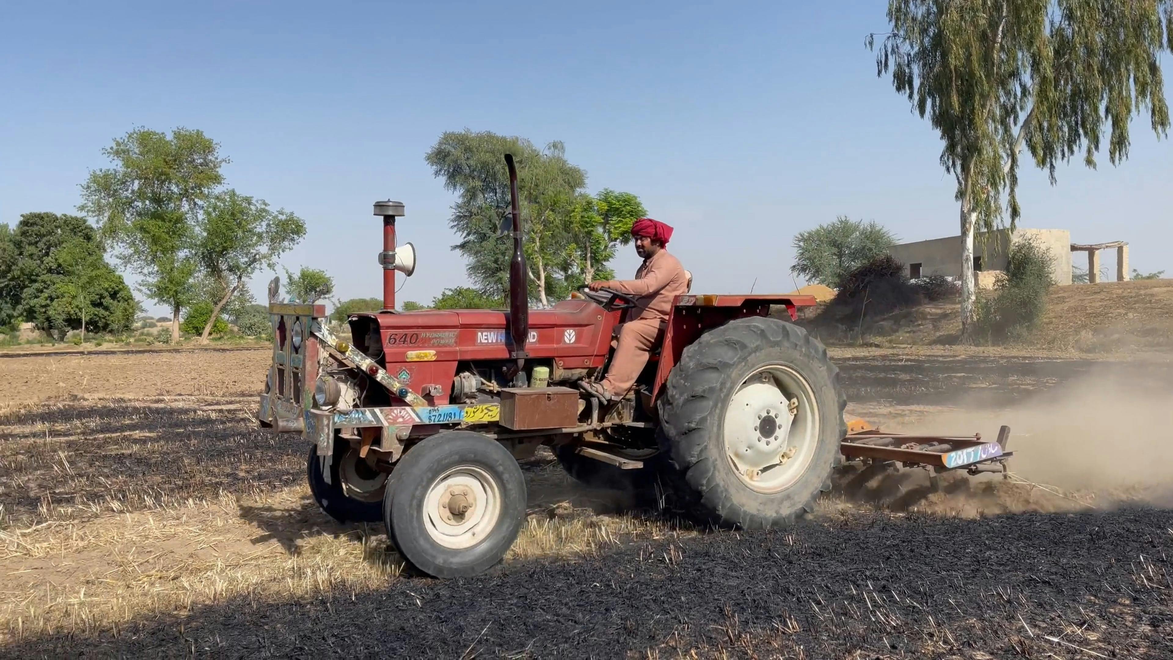 Indian Tractor Videos, Download The BEST Free 4k Stock Video Footage ...