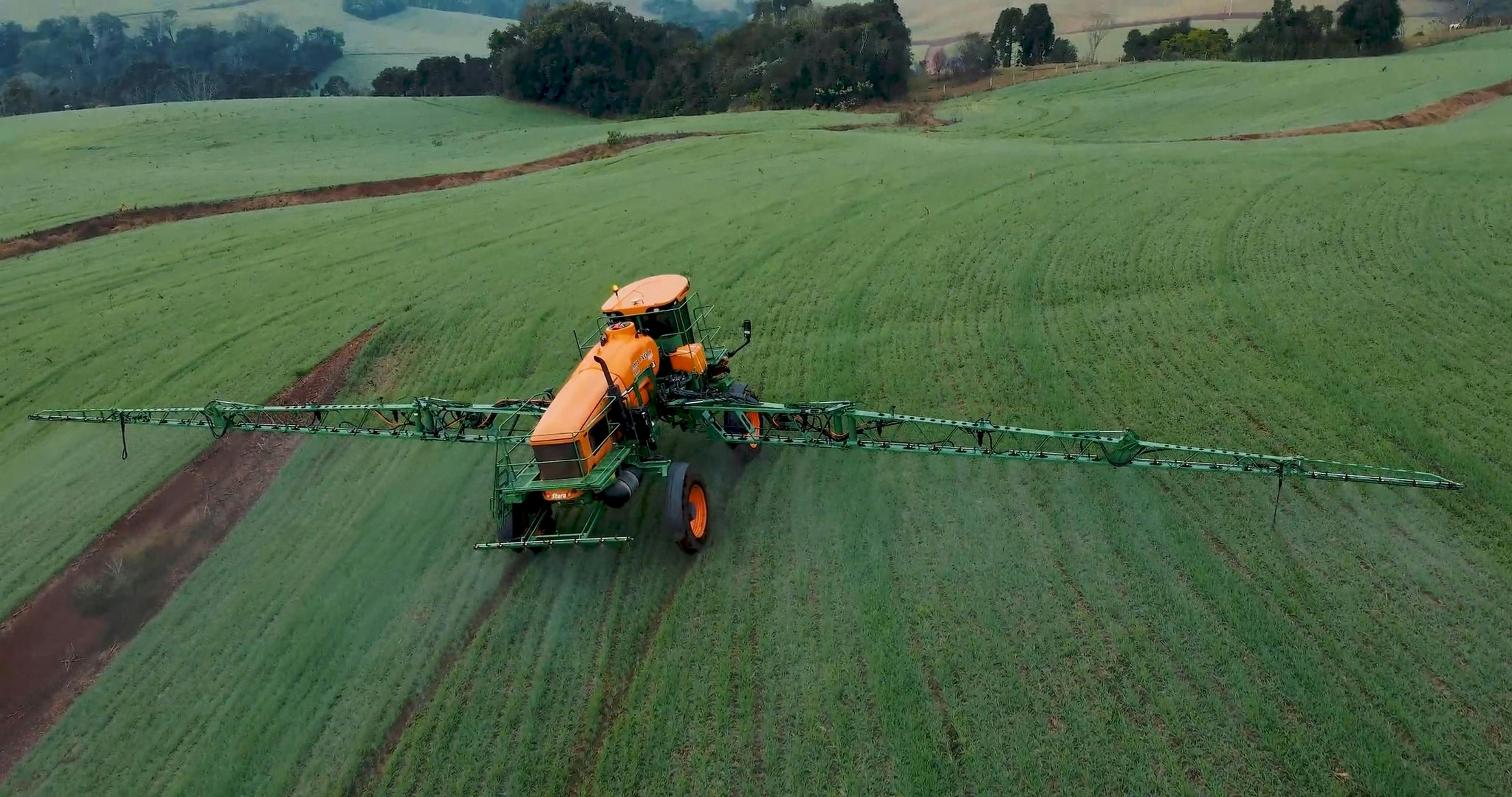 Agriculture Spraying Videos, Download The BEST Free 4k Stock Video ...