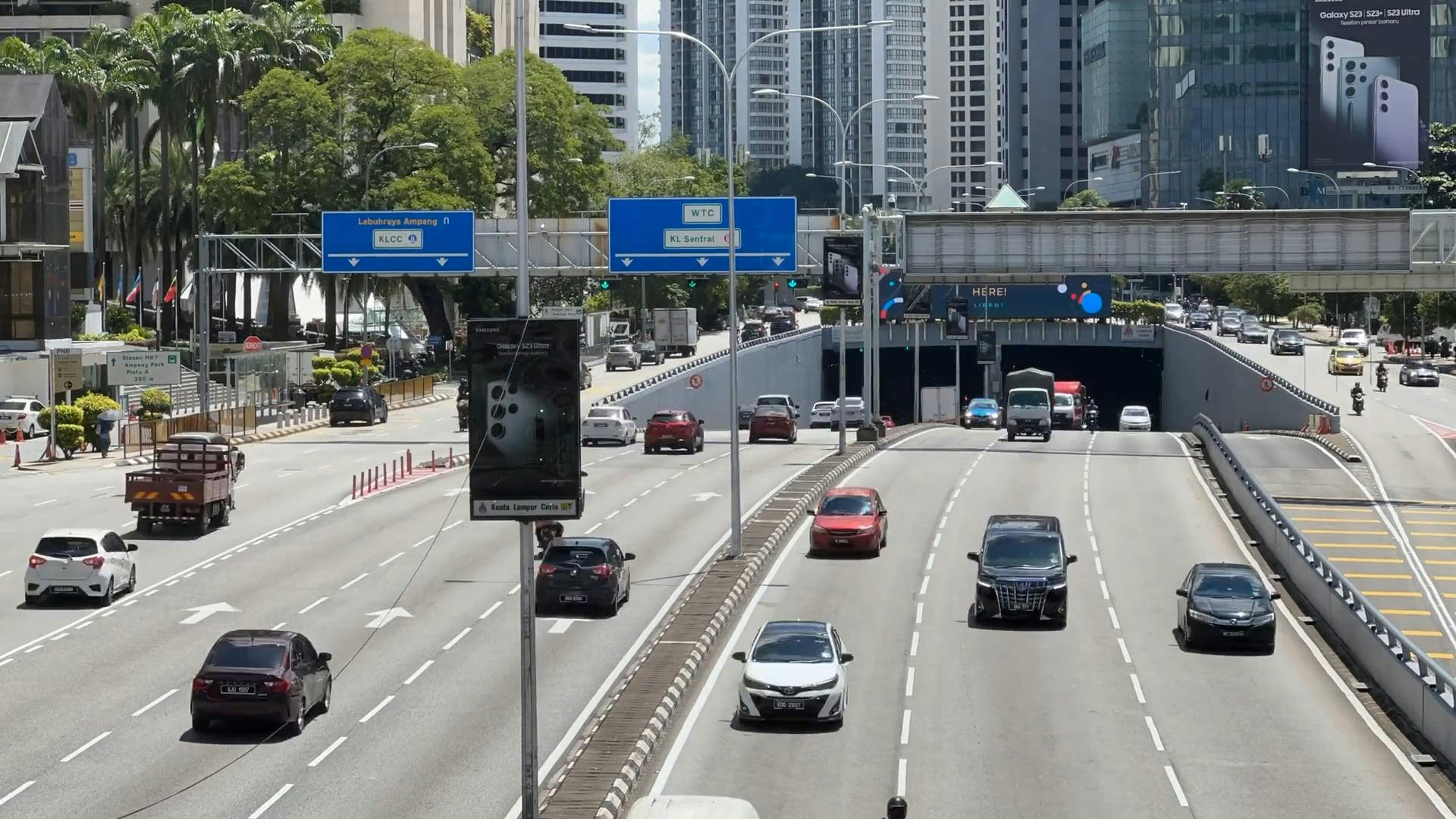 Heavy Traffic on Jalan Tun Razak in Kuala Lumpur, Malaysia Free Stock ...