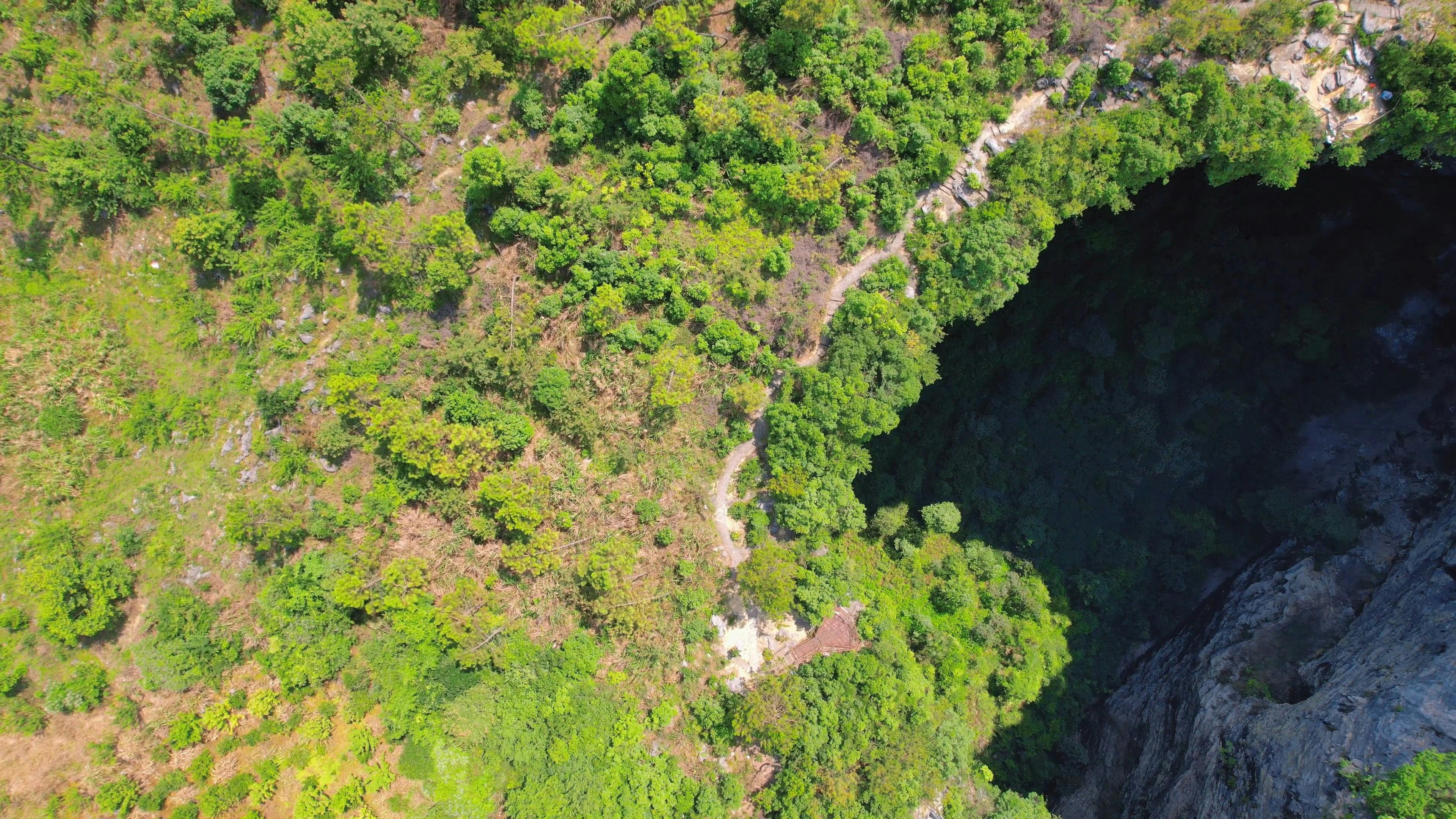 Deep Pit Videos, Download The BEST Free 4k Stock Video Footage & Deep ...