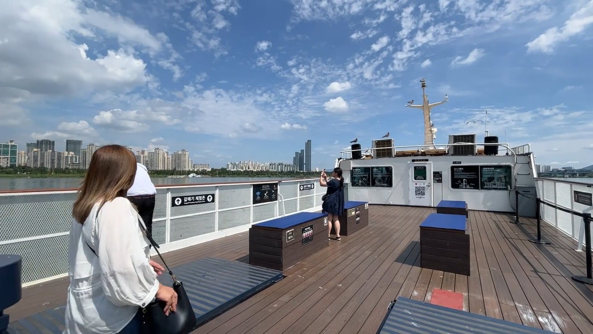 Han river boat cruise 21 Photos & Videos Collected by free video
