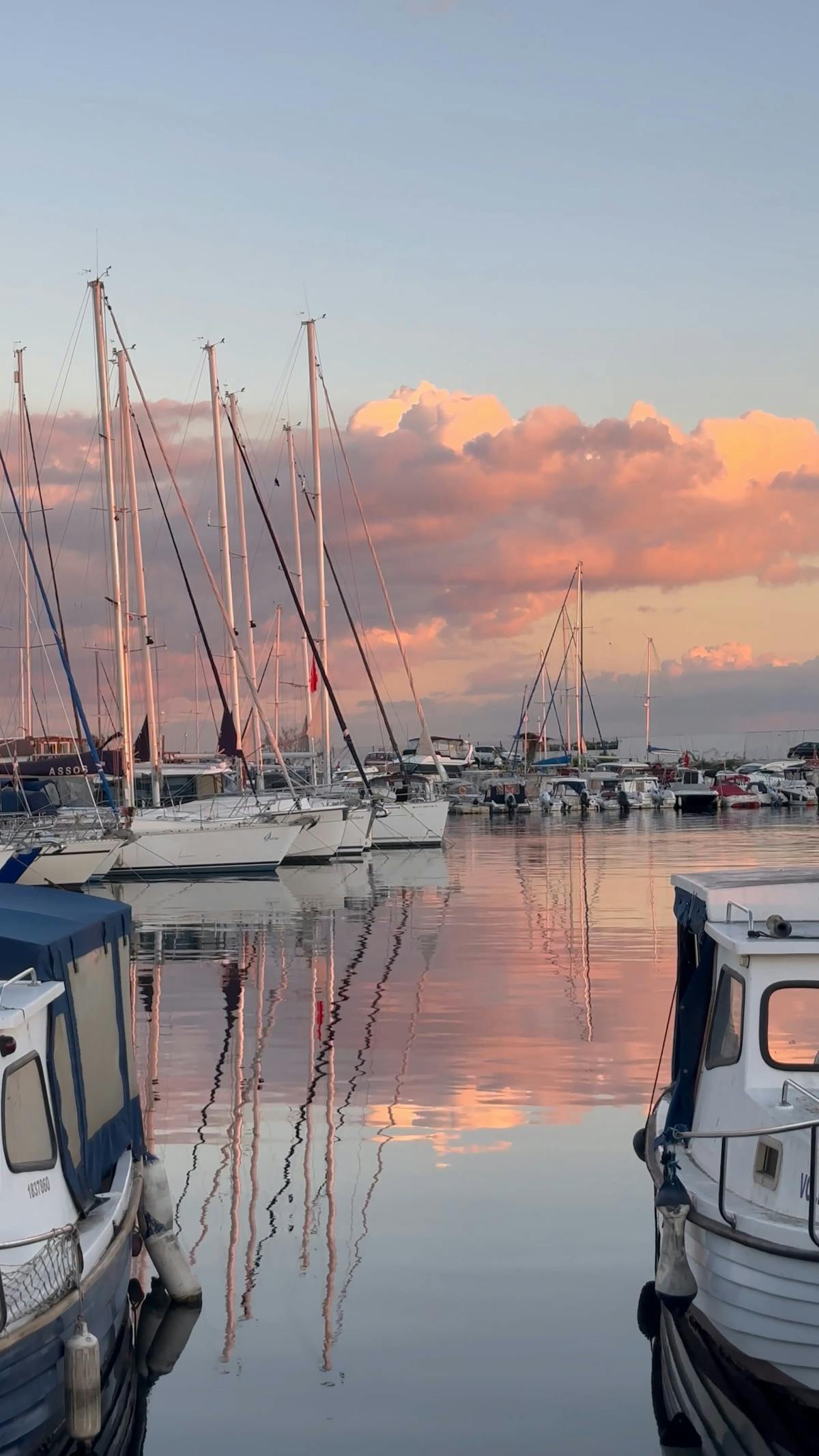 200+ Video Cowok+ngocok+kontol Terbaik · Unduh Gratis 100% · Video Stok ...