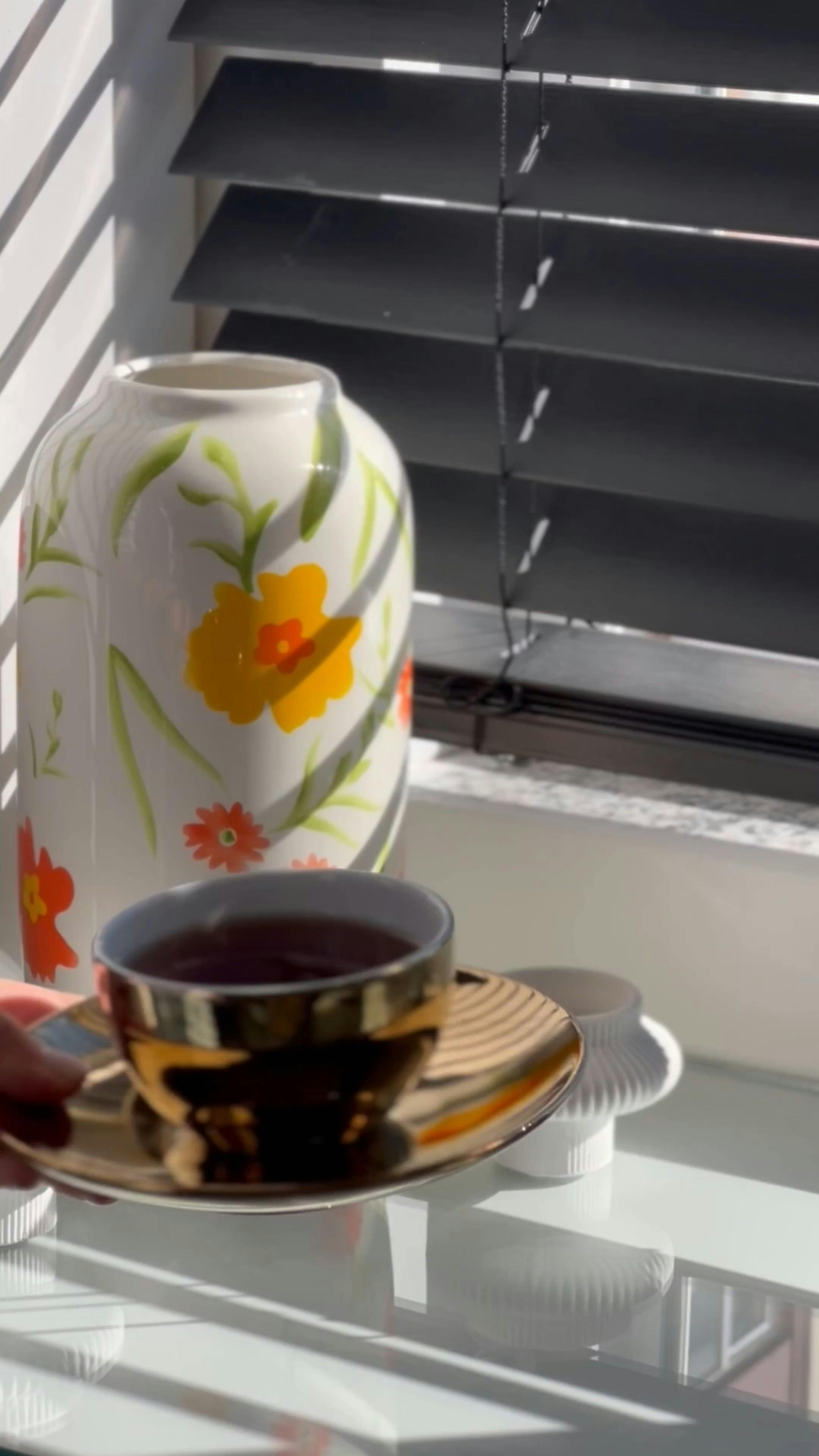 Glas Tea Videos, Download The BEST Free 4k Stock Video Footage & Glas ...