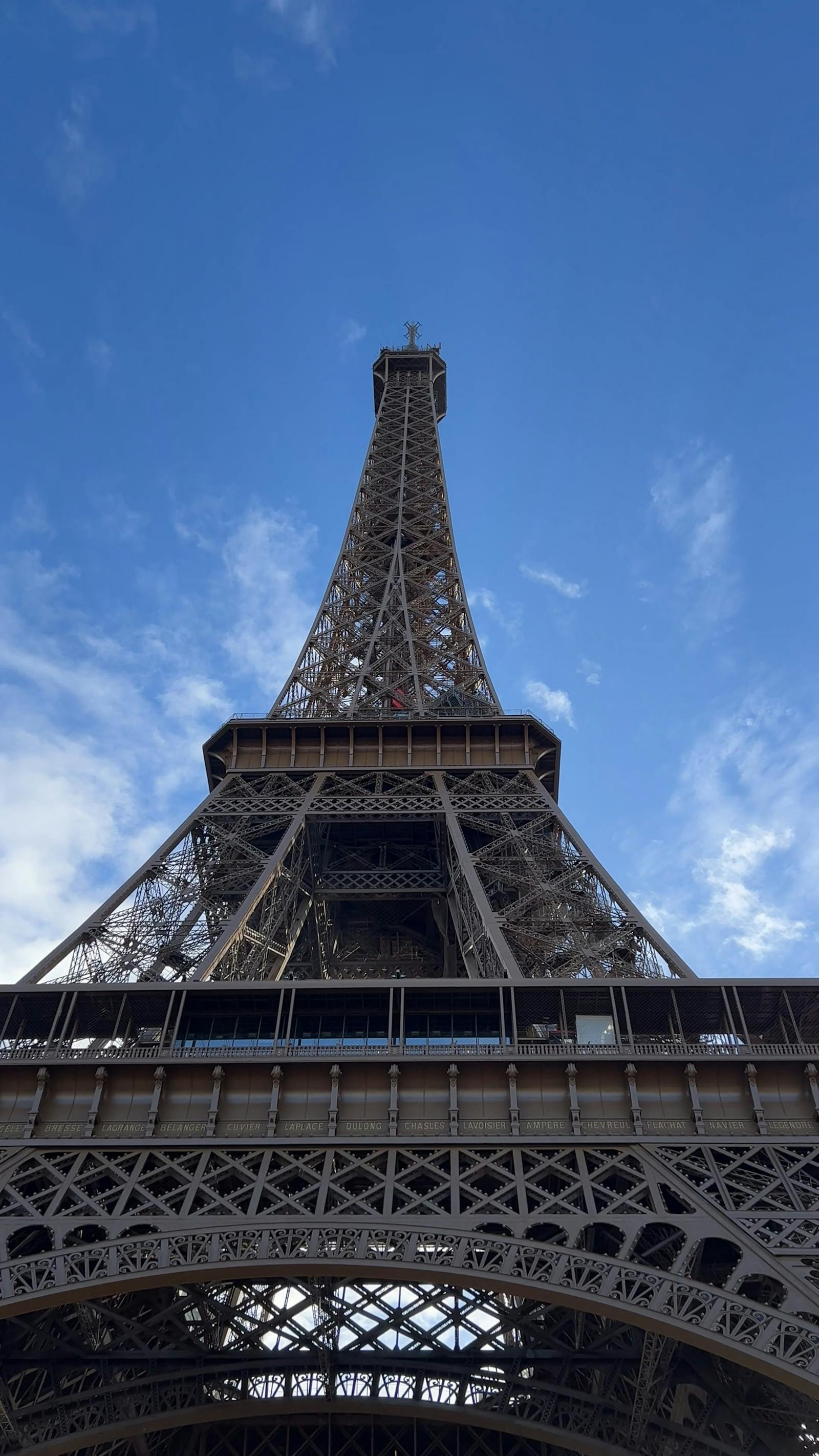 Turnul Eiffel Abidjan Videos, Download The BEST Free 4k Stock Video ...