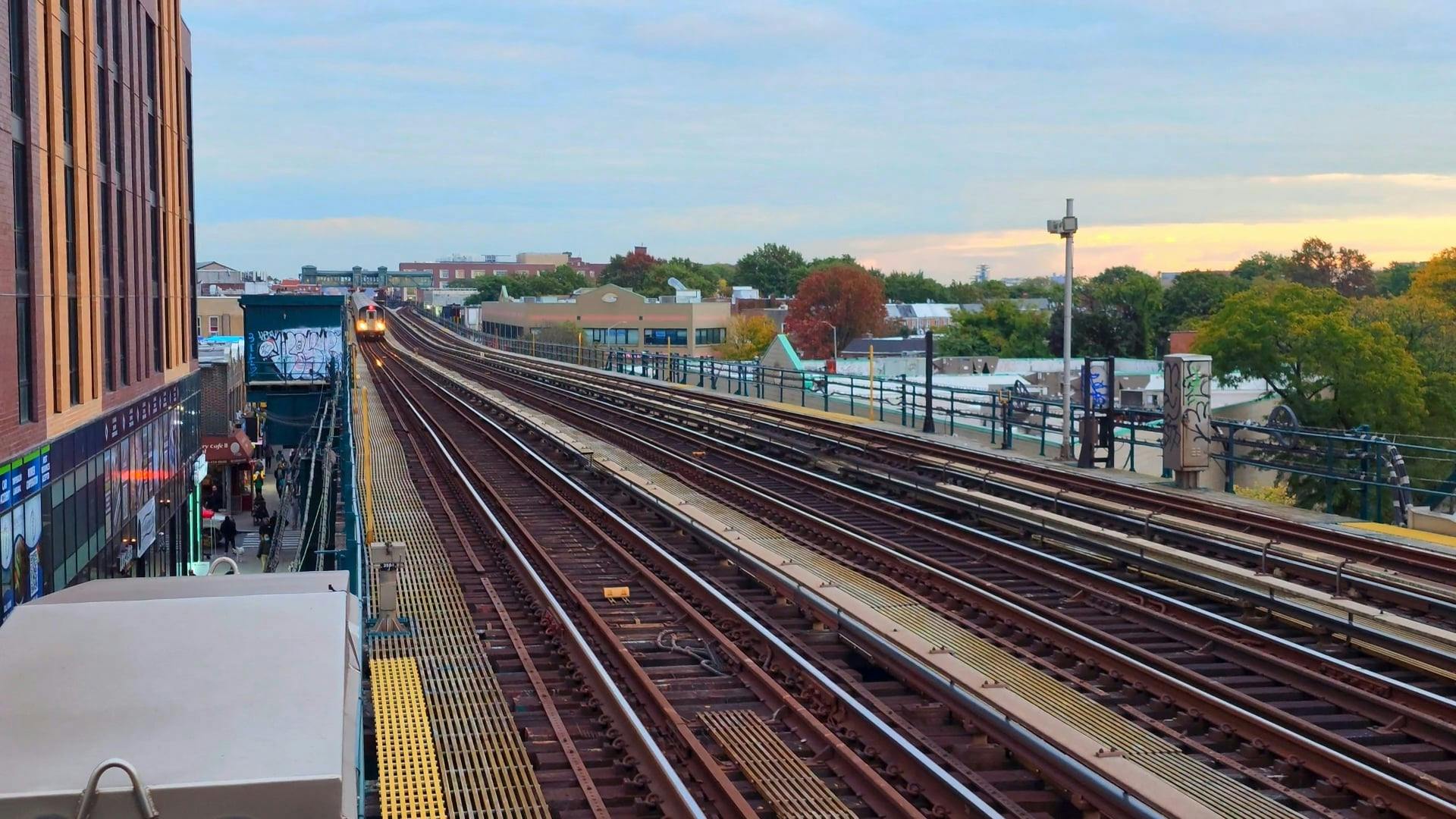 Reflective sheet metal surface of an MTA New York subway 6 train ...