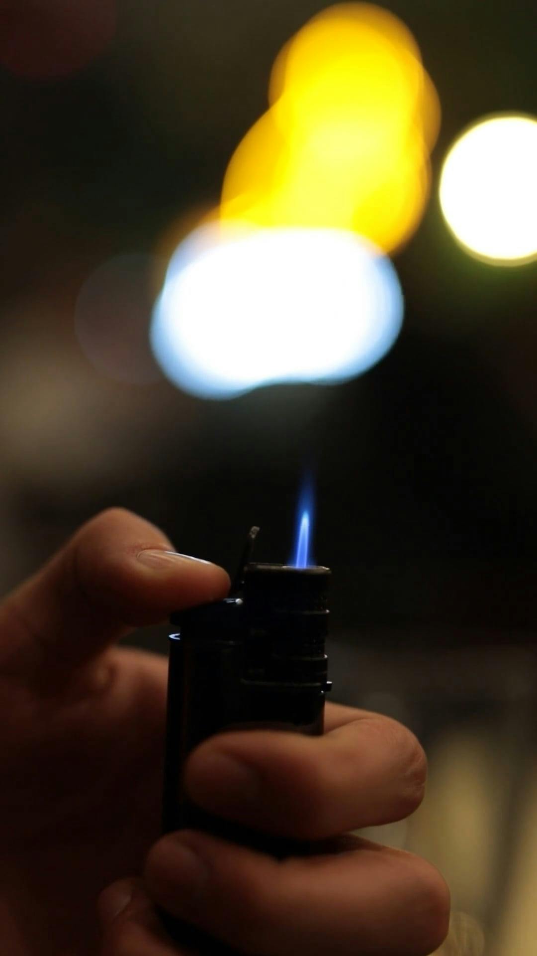 Light Bulb Going On and Off Free Stock Video Footage, Royalty-Free 4K ...