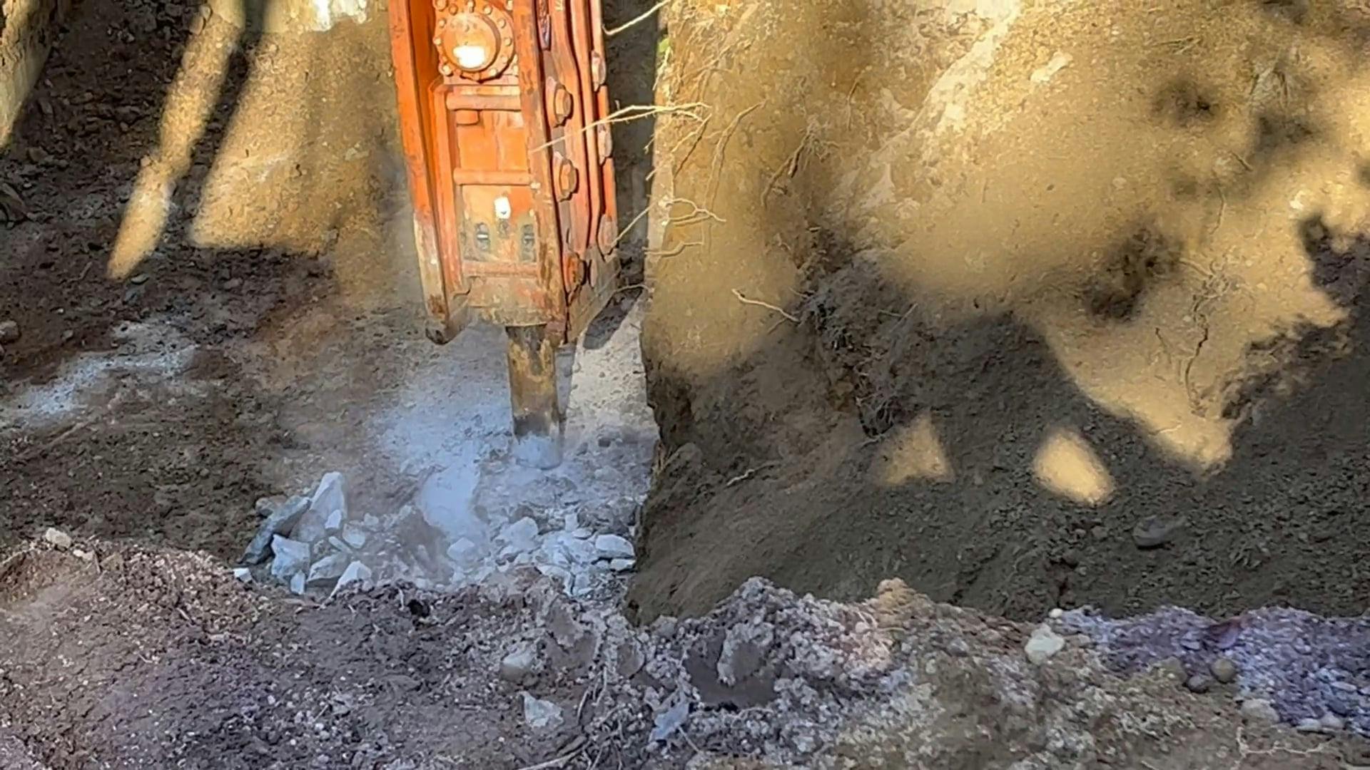 Hitting Bedrock... Video: 4 Fotos und Videos von Eric Luskin