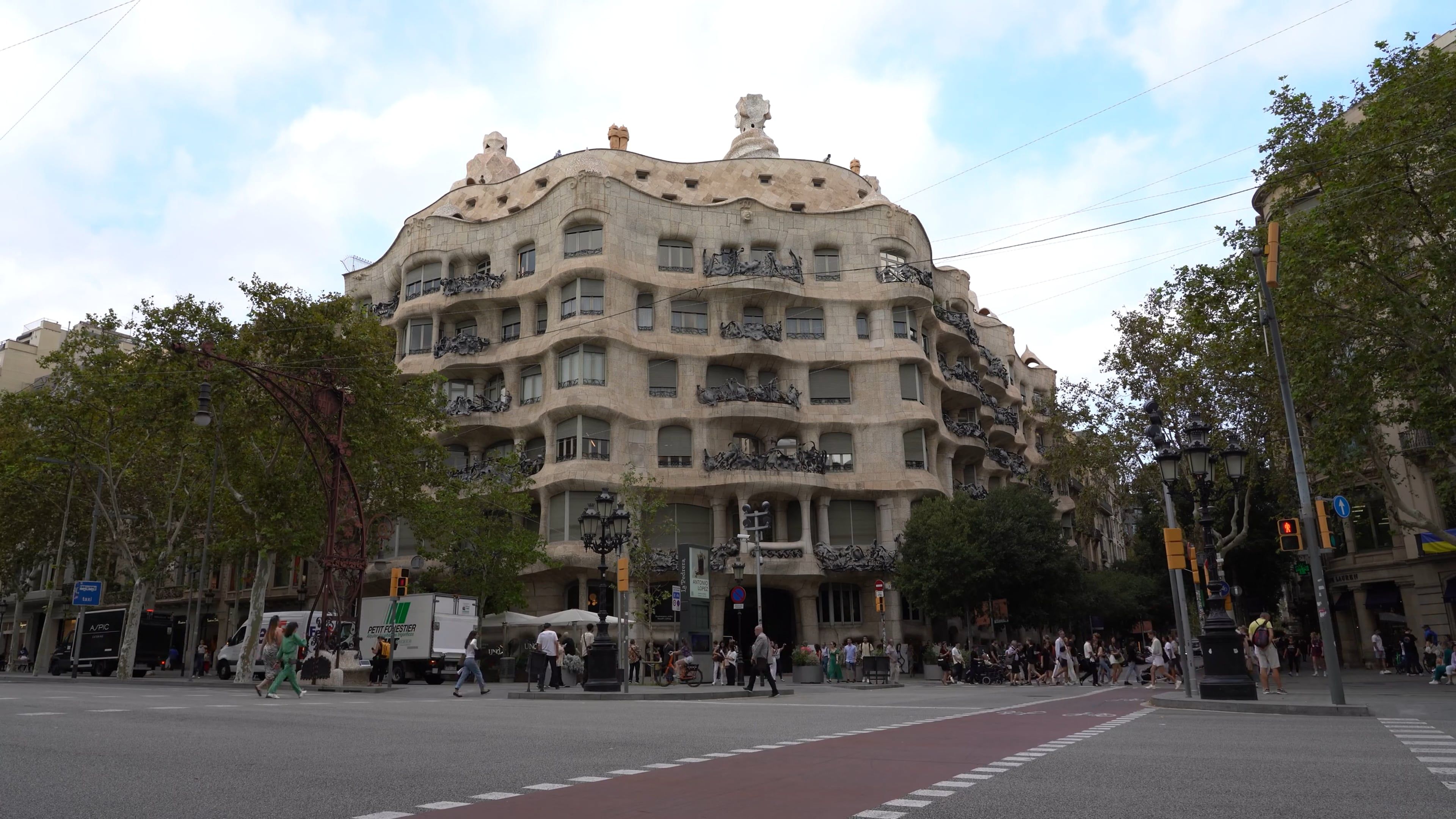 Video gratuito di @all'aperto, alberi, ambiente costruito, andare in ...