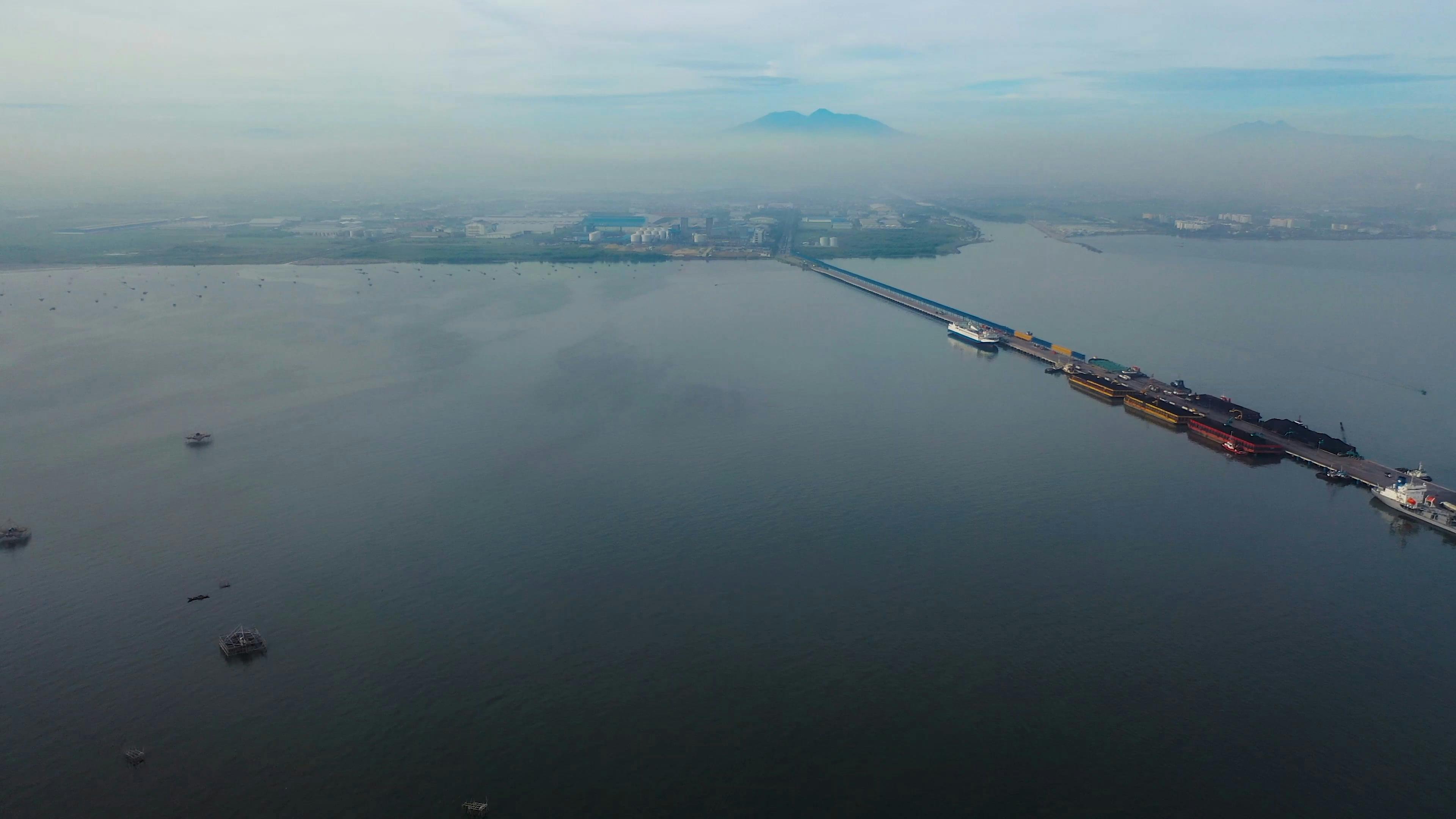 The Ship Docks Videos, Download The BEST Free 4k Stock Video Footage ...