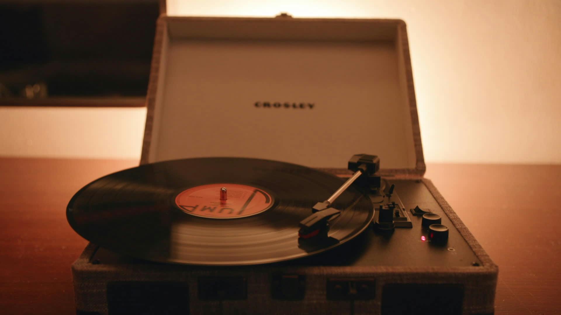 Crosley Retro Turntables Videos, Download The BEST Free 4k Stock Video ...