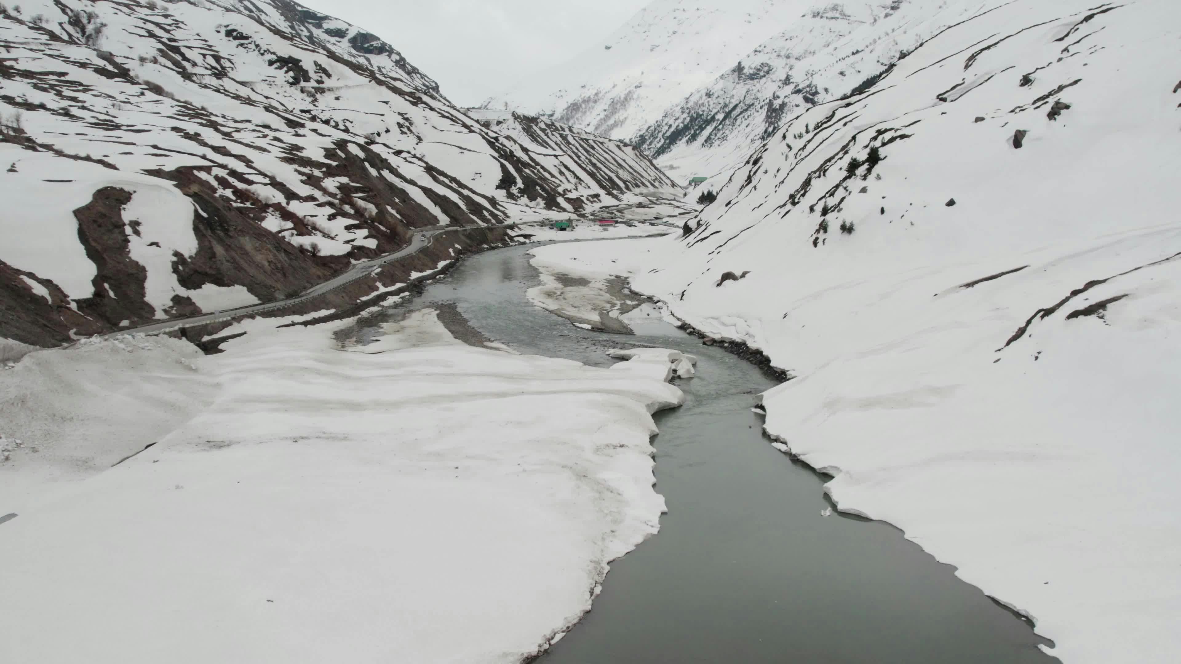 Landscape shot of frozen Sissu waterfall during the winter season at ...
