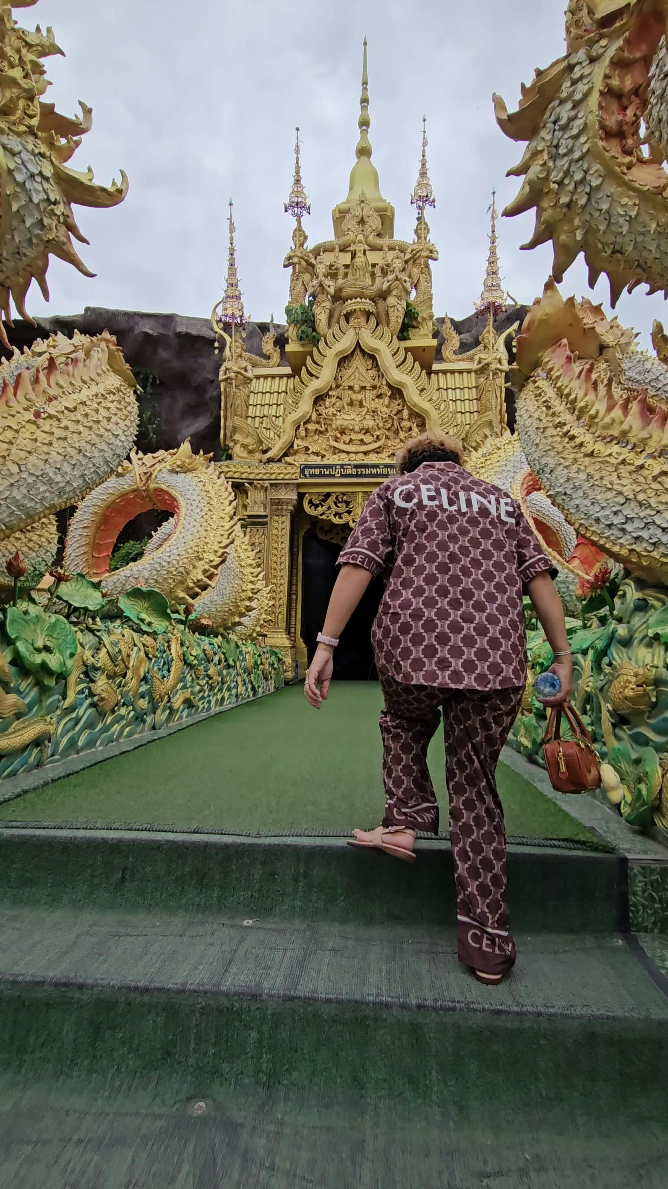 Gold Doors Videos, Download The BEST Free 4k Stock Video Footage & Gold ...