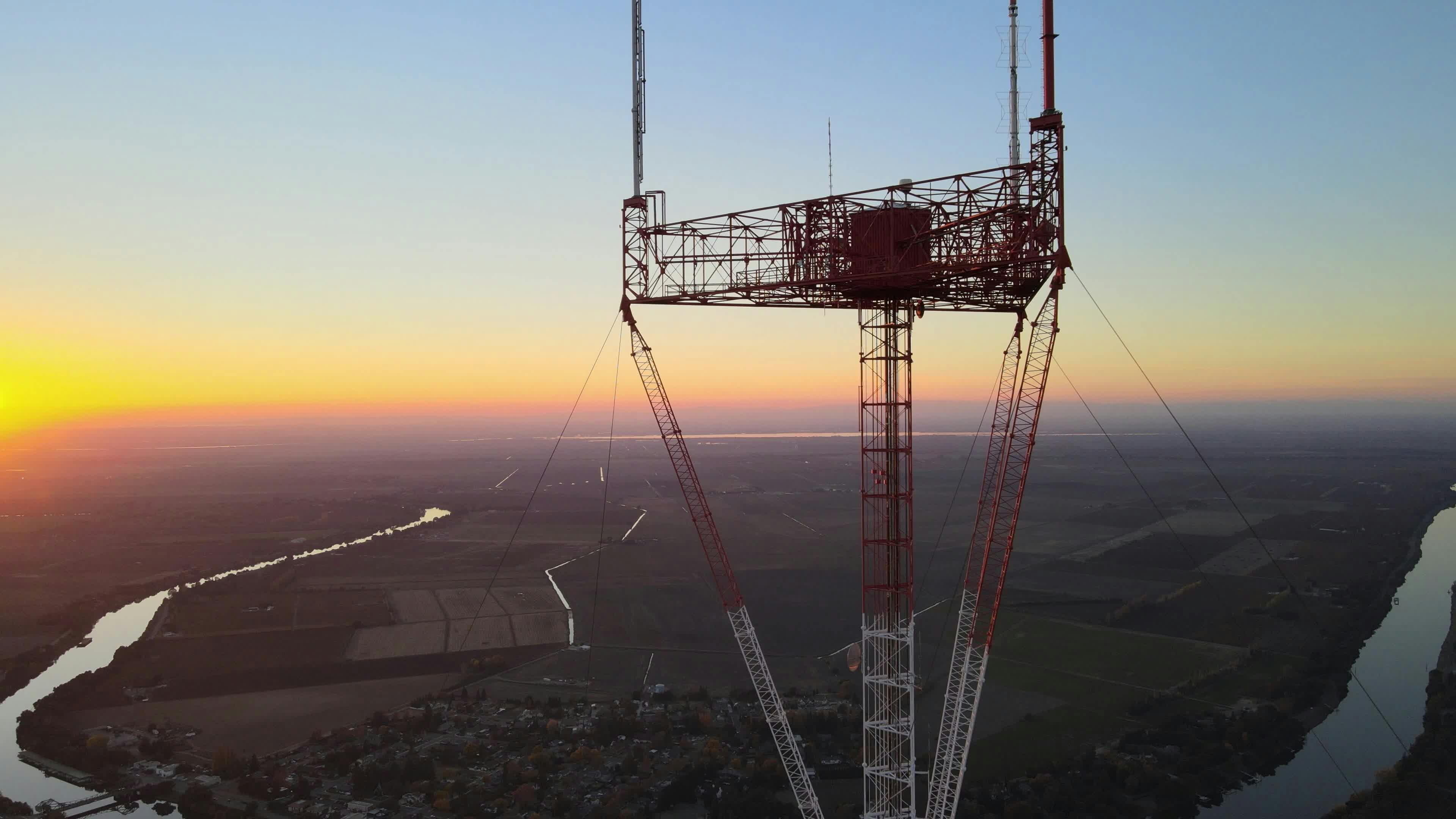 Tall Platform Videos, Download The BEST Free 4k Stock Video Footage ...