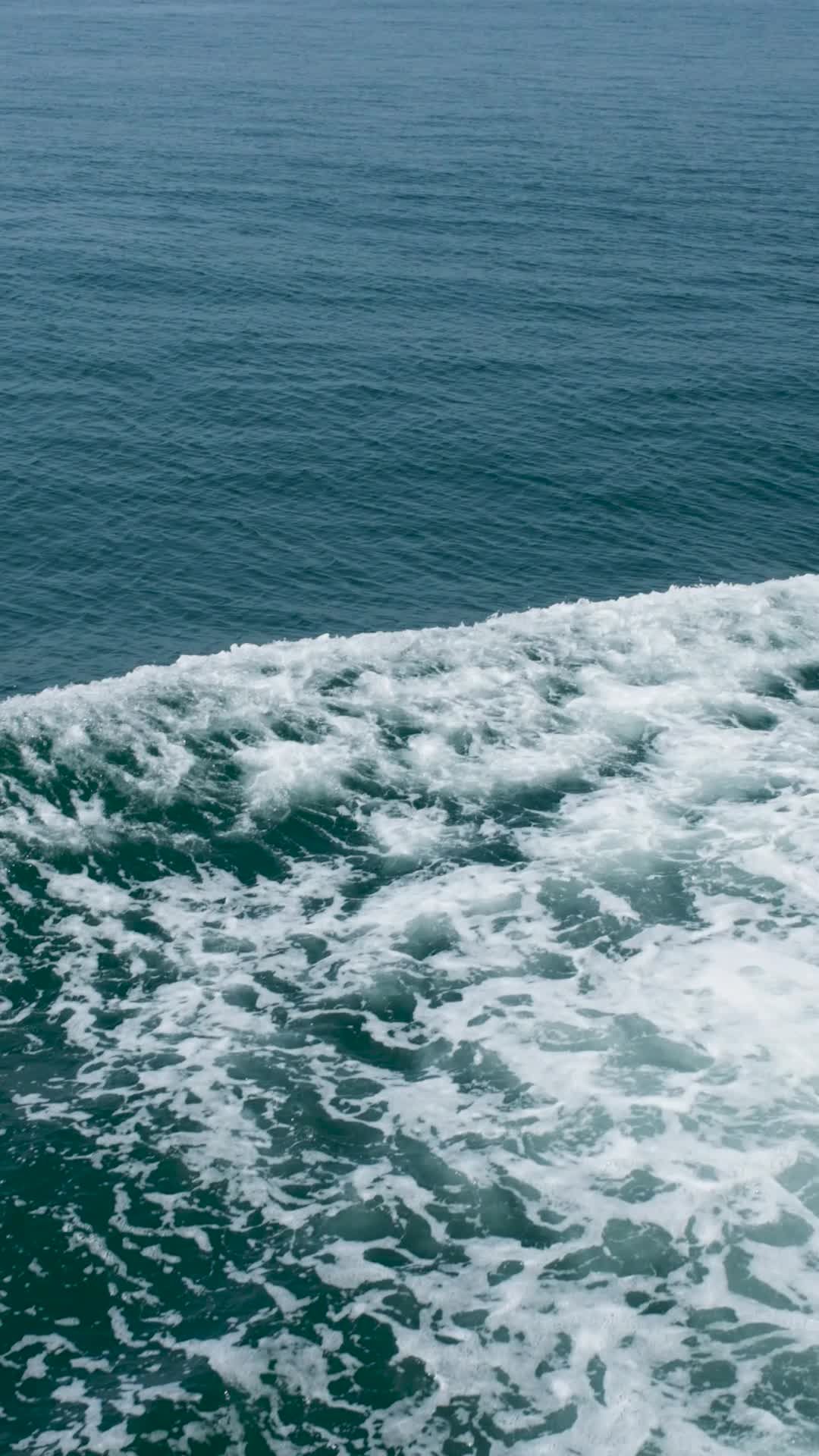 Waves Videos, Download The BEST Free 4k Stock Video Footage & Waves HD ...