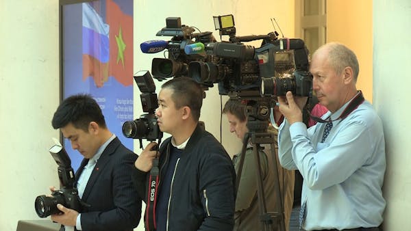 Man Video Videos, Download The BEST Free 4k Stock Video Footage & Man ...