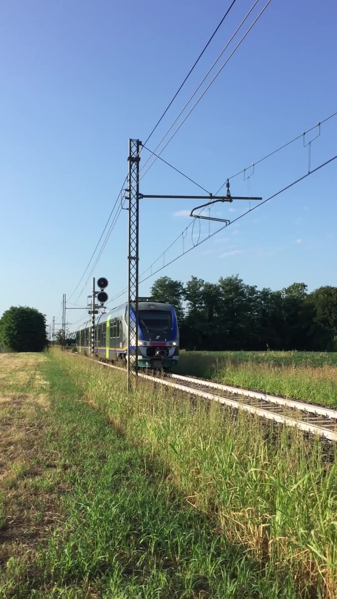 High Speed Trains Videos, Download The BEST Free 4k Stock Video Footage ...