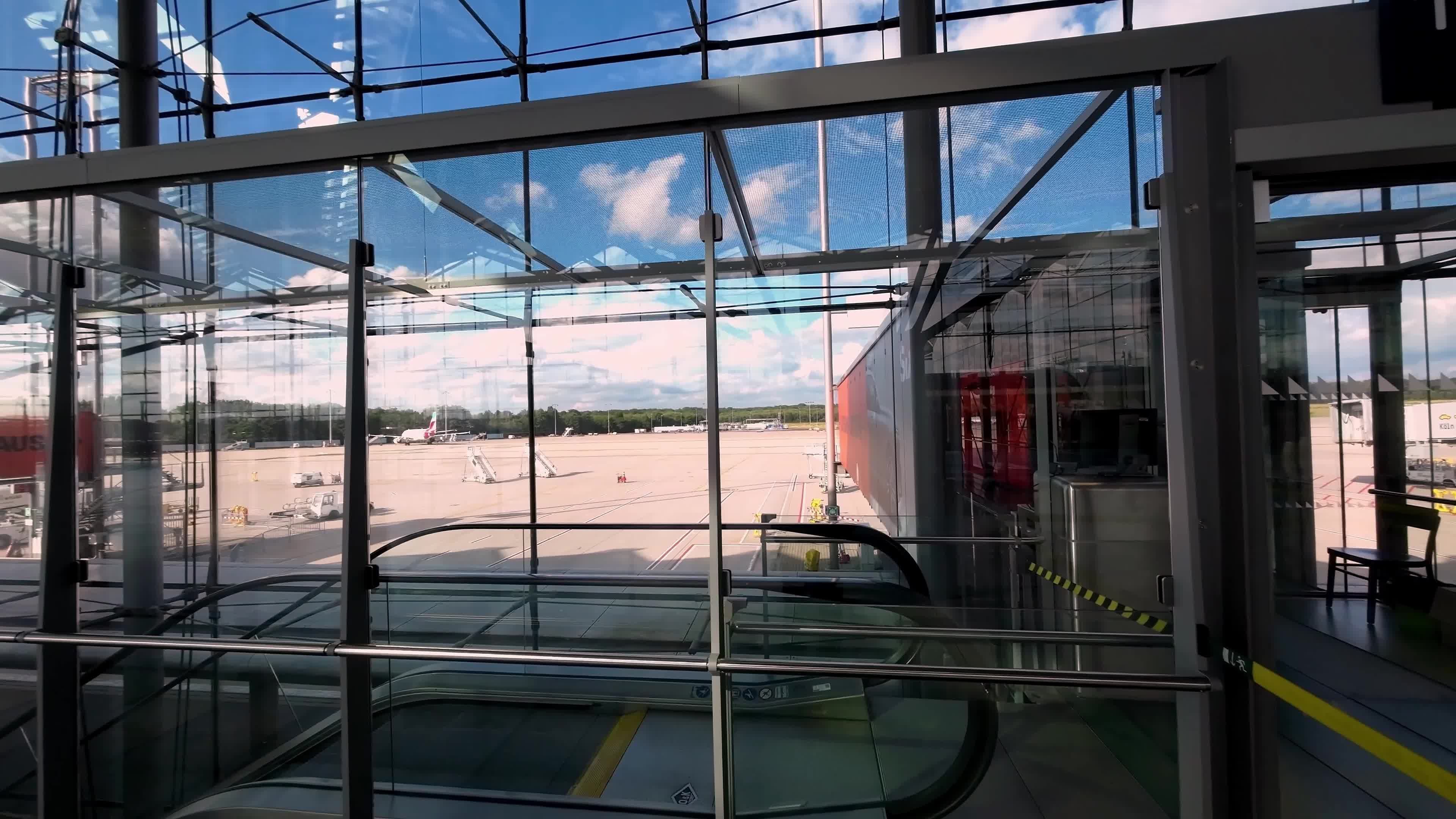 Transparent Plane Videos, Download The BEST Free 4k Stock Video Footage ...