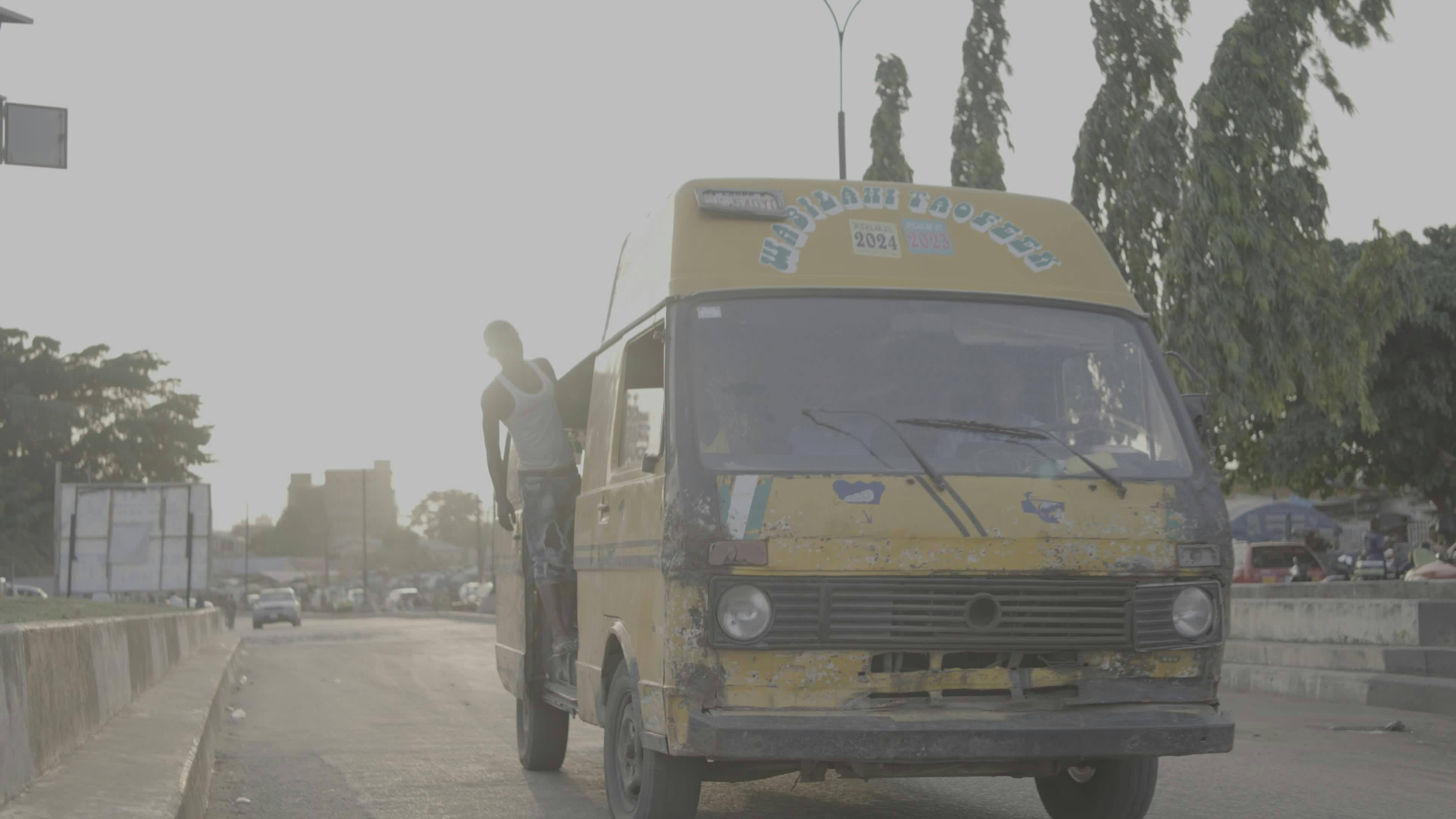 Lagos Yellow Bus Videos, Download The BEST Free 4k Stock Video Footage ...