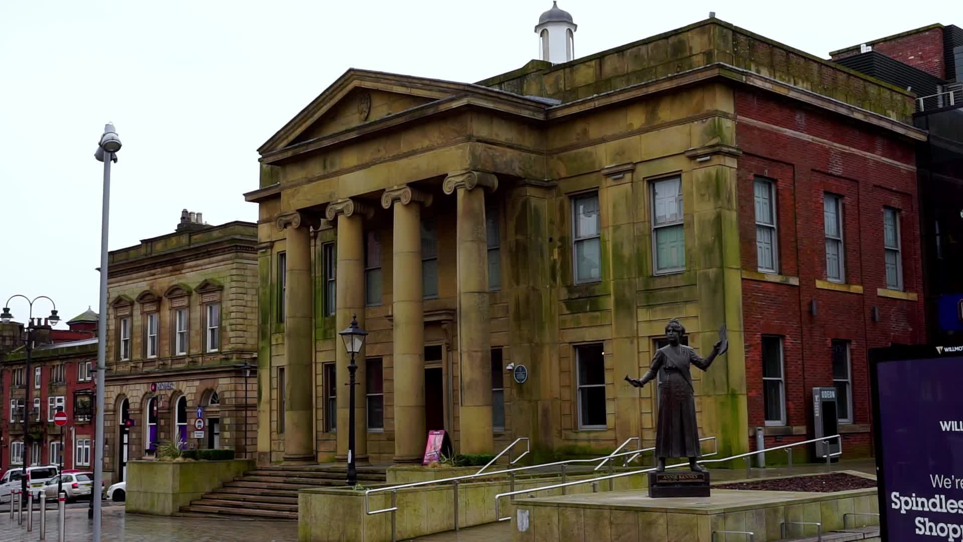 Oldham Town Hall Free Stock Video Footage, Royalty-Free 4K & HD Video Clip