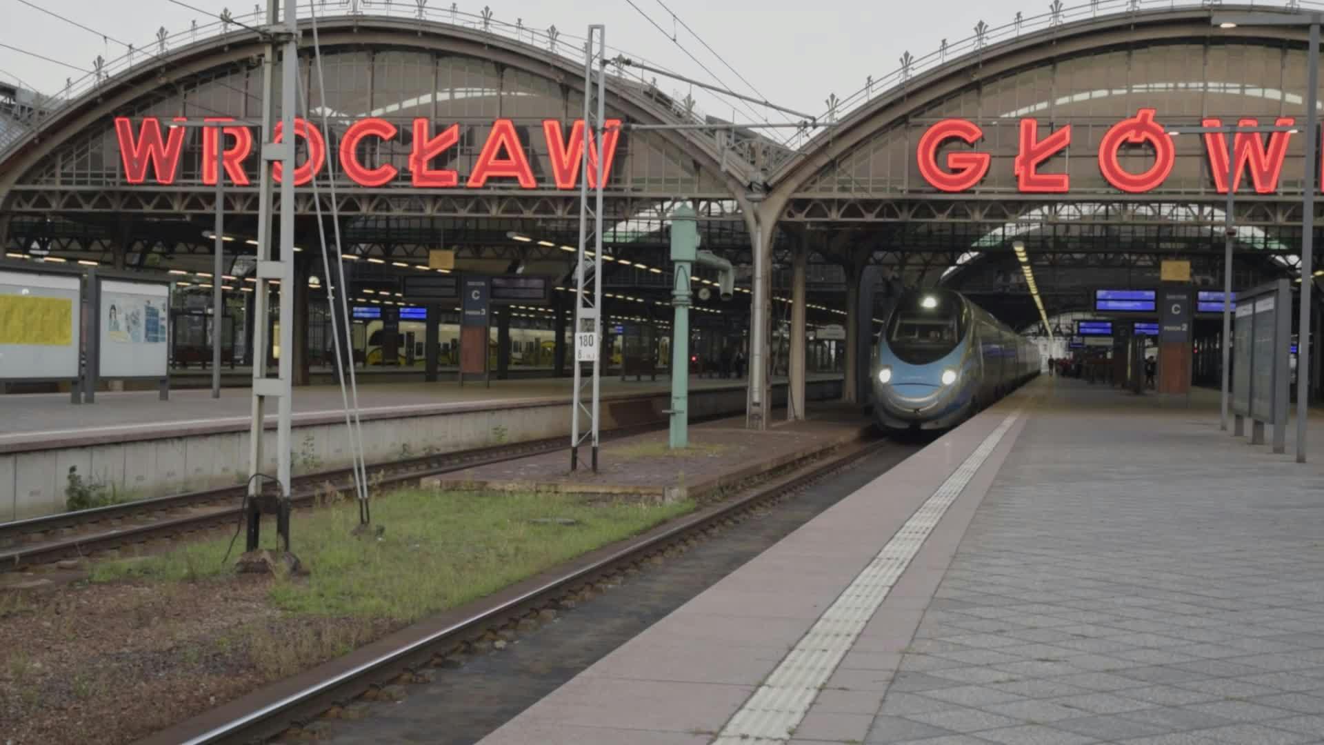 A moving train in Wroclaw Poland at Train Station Wroclaw Glowny Free ...