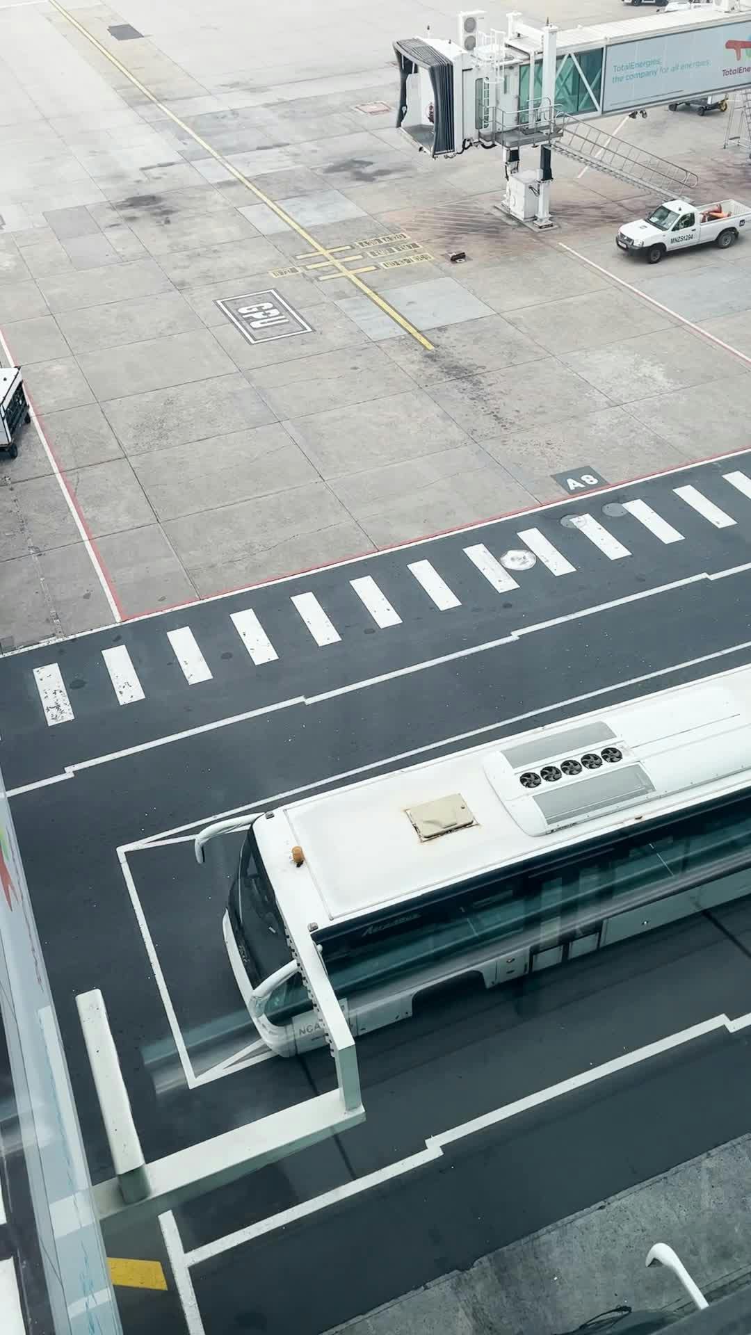 Shuttle Bus Videos, Download The BEST Free 4k Stock Video Footage ...