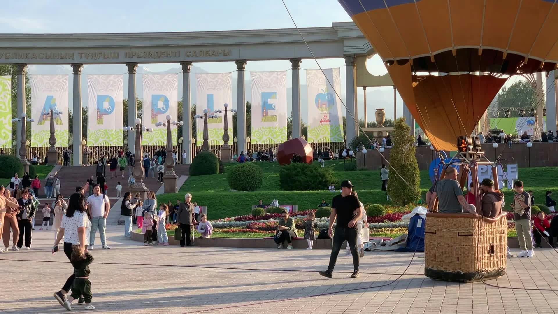 Kids In Market Videos, Download The BEST Free 4k Stock Video Footage ...