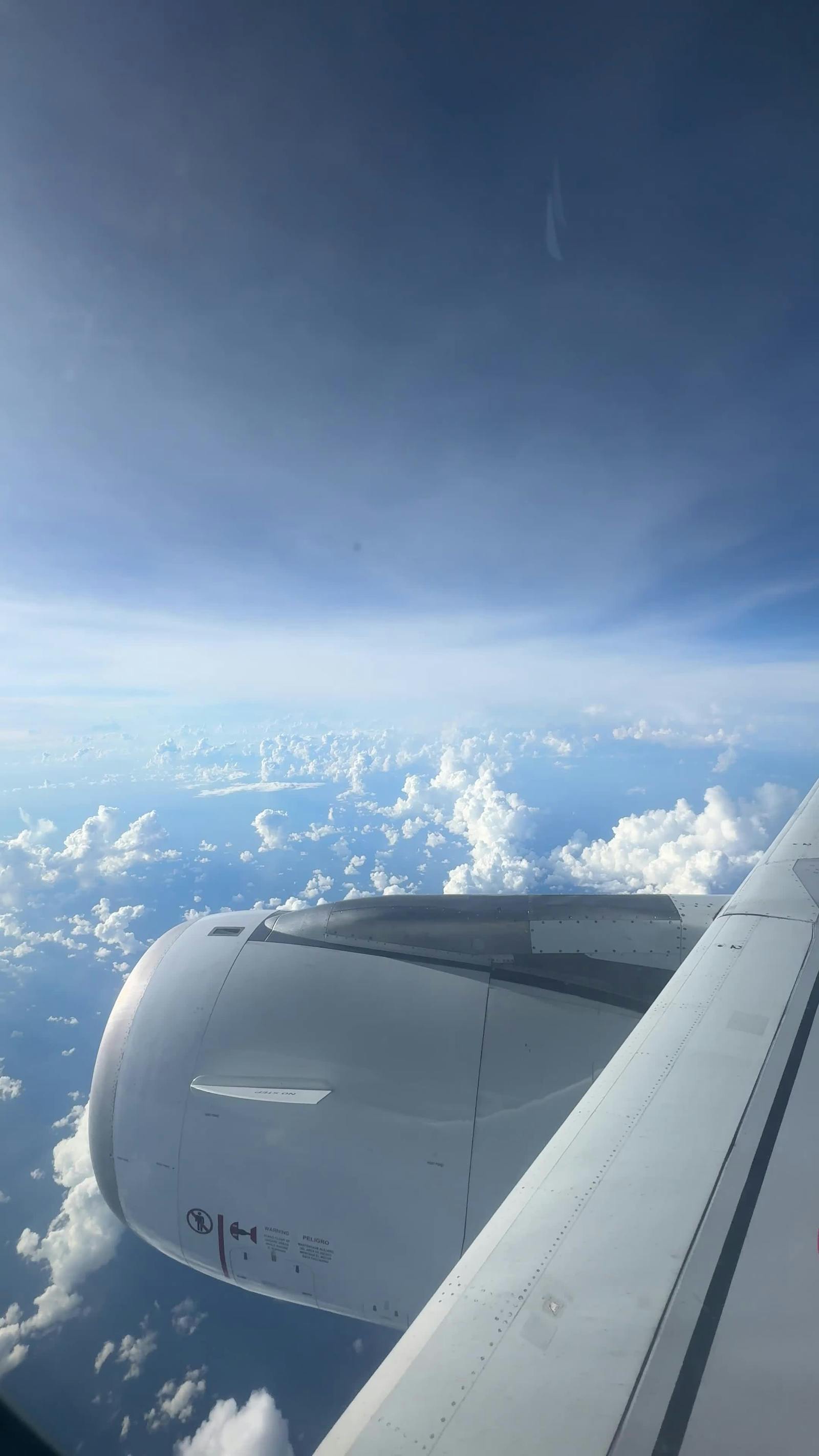 Plane Flying Videos, Download The BEST Free 4k Stock Video Footage ...