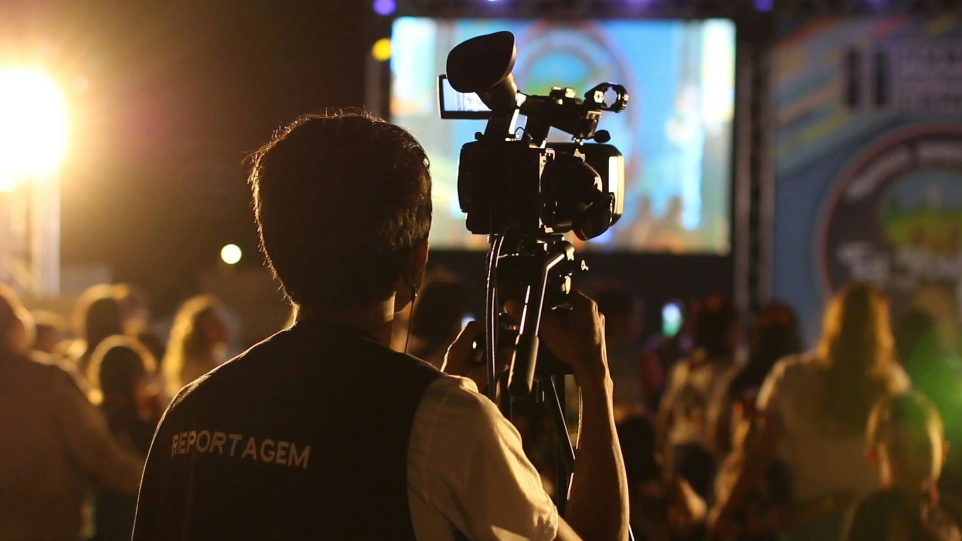 Cameraman Filmando Um Show Ao Vivo · Vídeo profissional gratuito