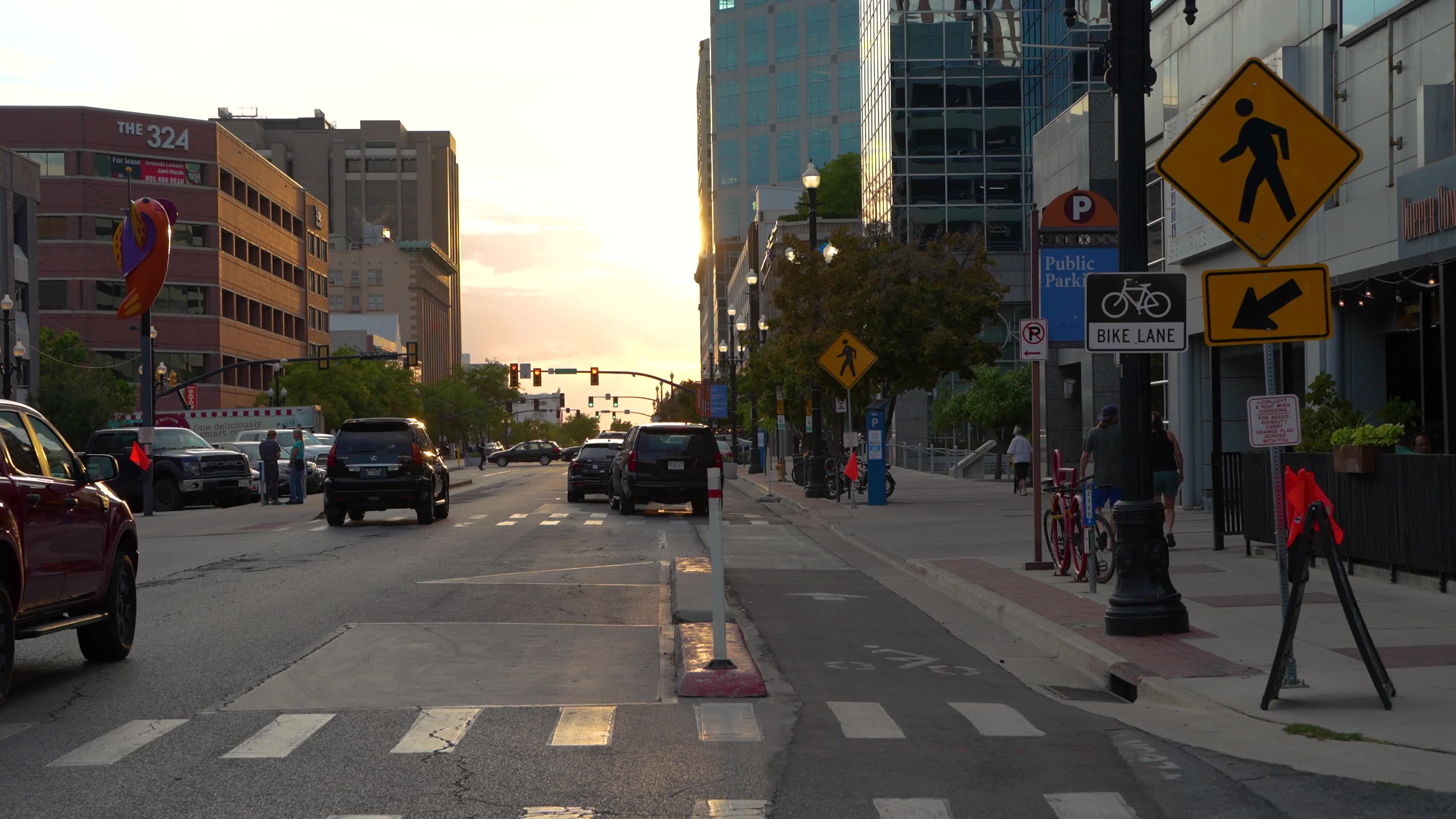 People Walking On The Street Videos, Download The BEST Free 4k Stock ...