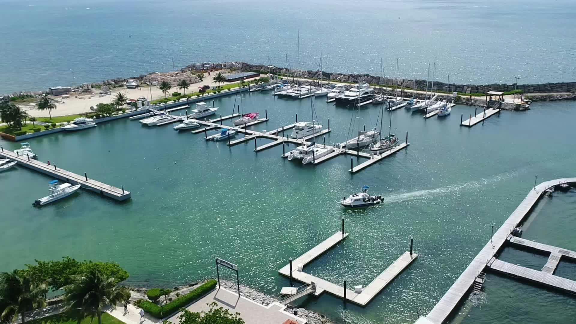 Marina Platza Videos, Download The BEST Free 4k Stock Video Footage ...