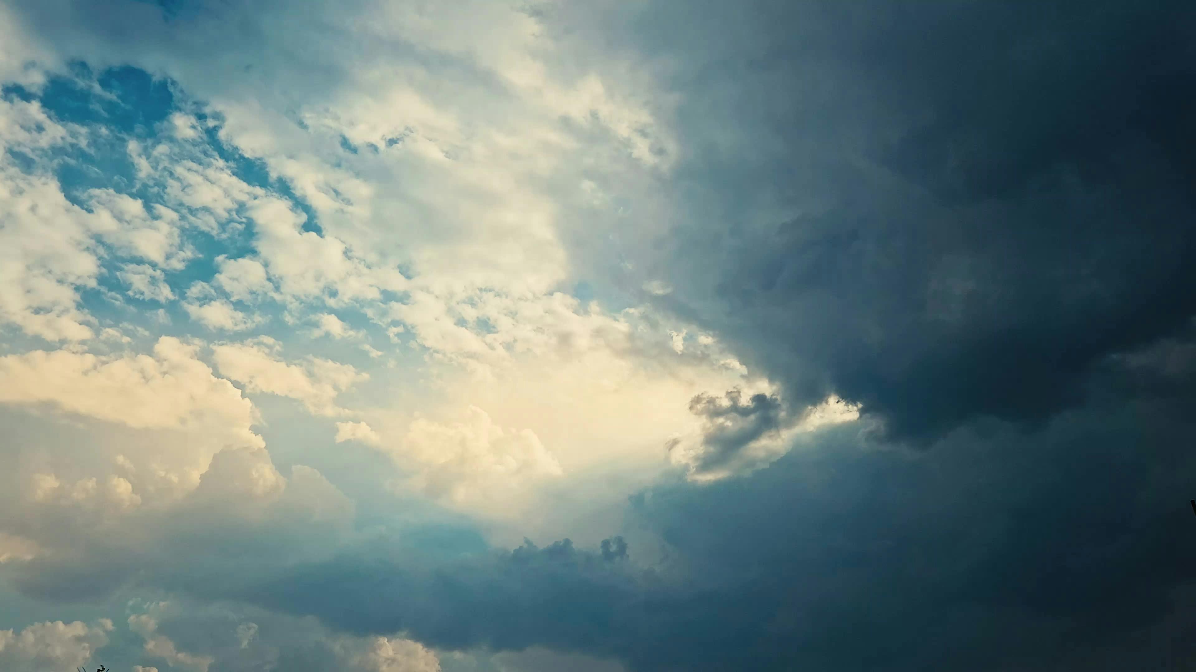 Beautiful Timelapse of Dramatic Sky Clouds Free Stock Video Footage ...