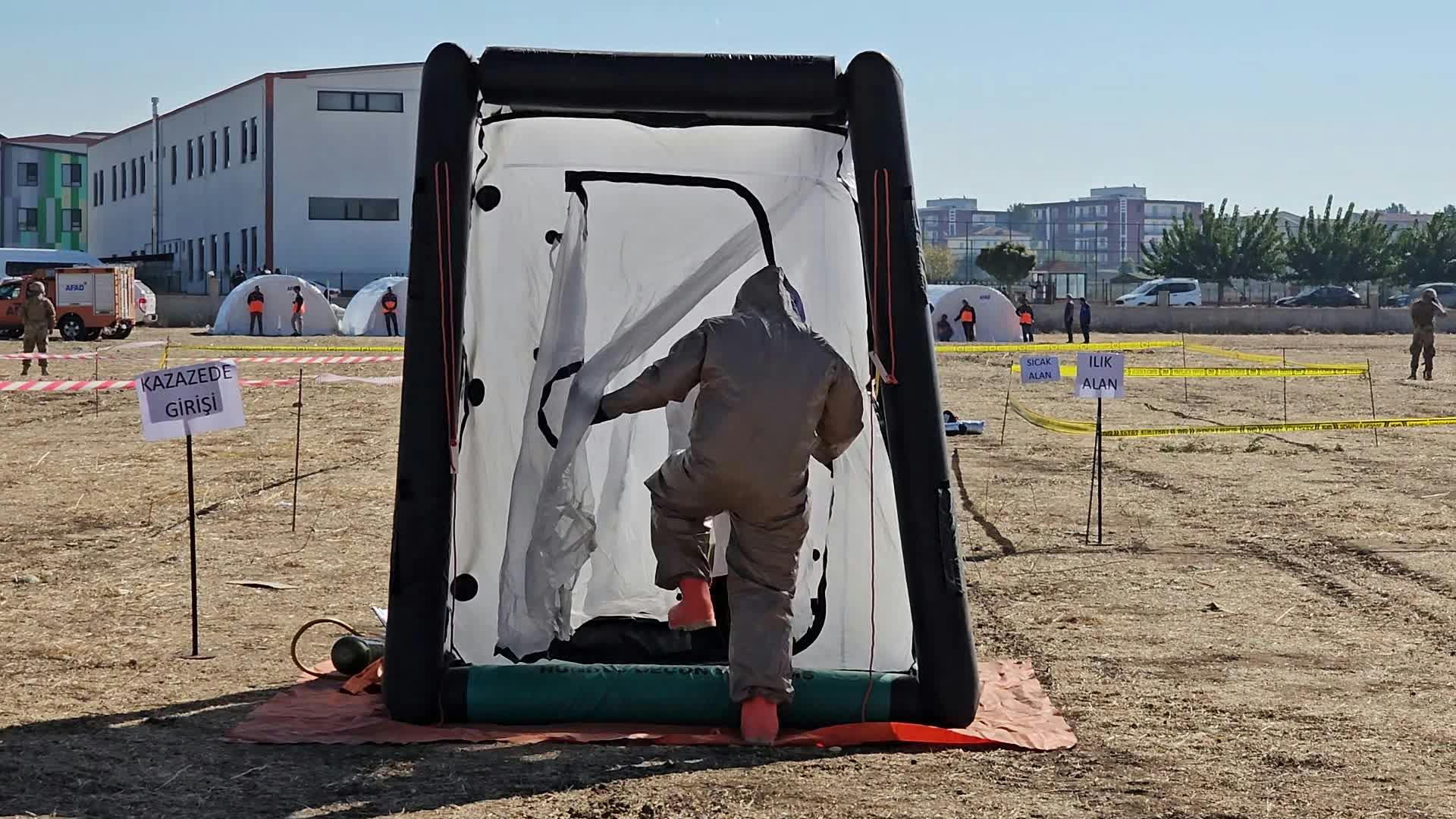 Containers For Manpower Videos, Download The BEST Free 4k Stock Video ...