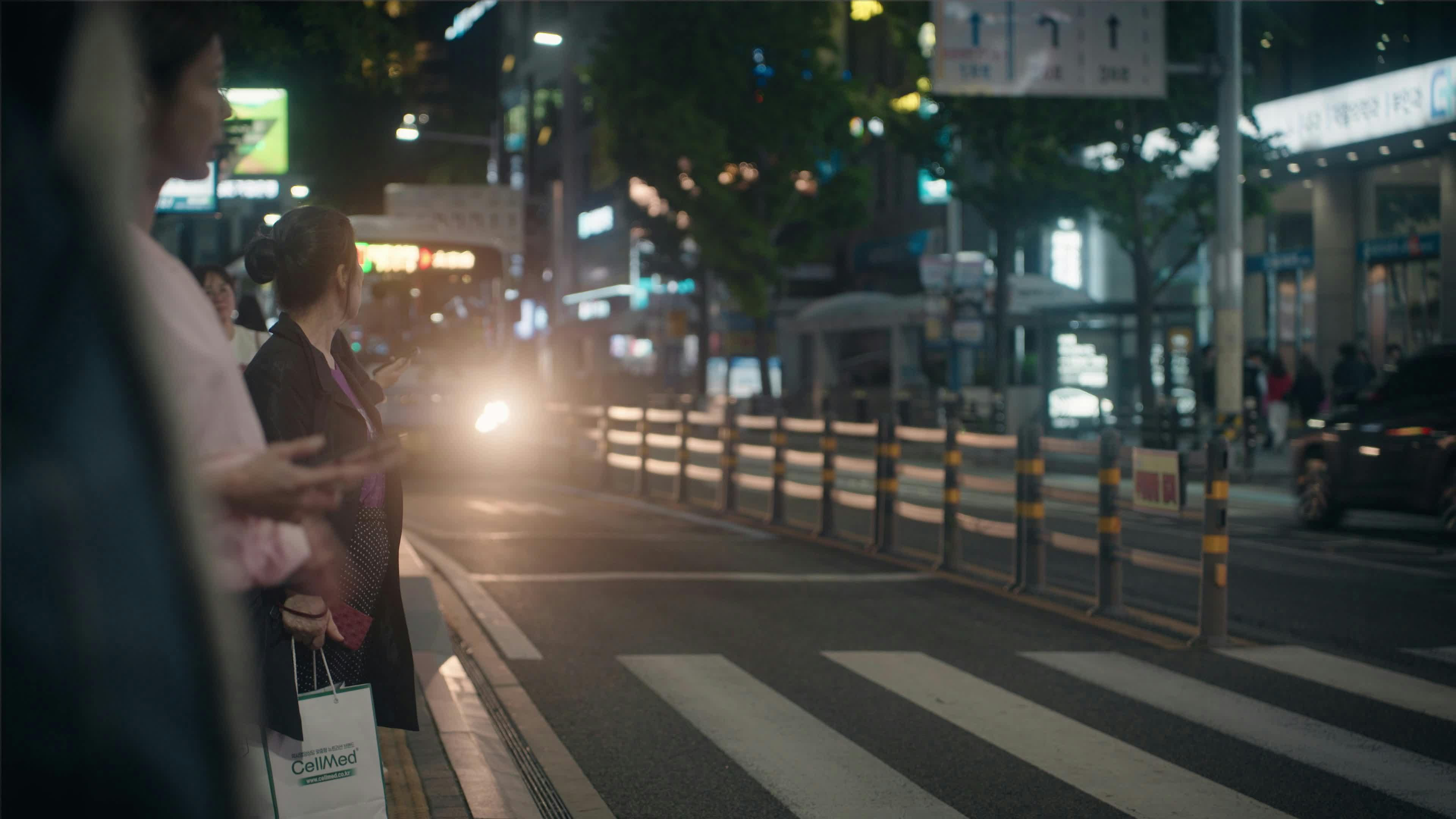 People Waiting Videos, Download The BEST Free 4k Stock Video Footage ...