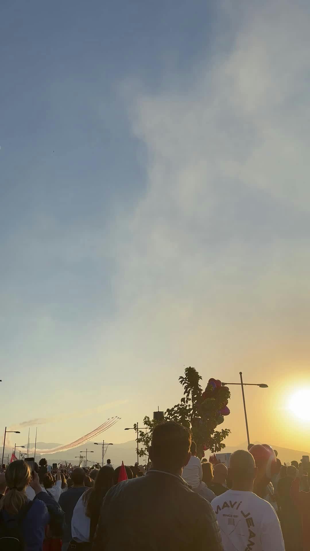 Dazzling Military Jet Formation Airshow Free Stock Video Footage ...