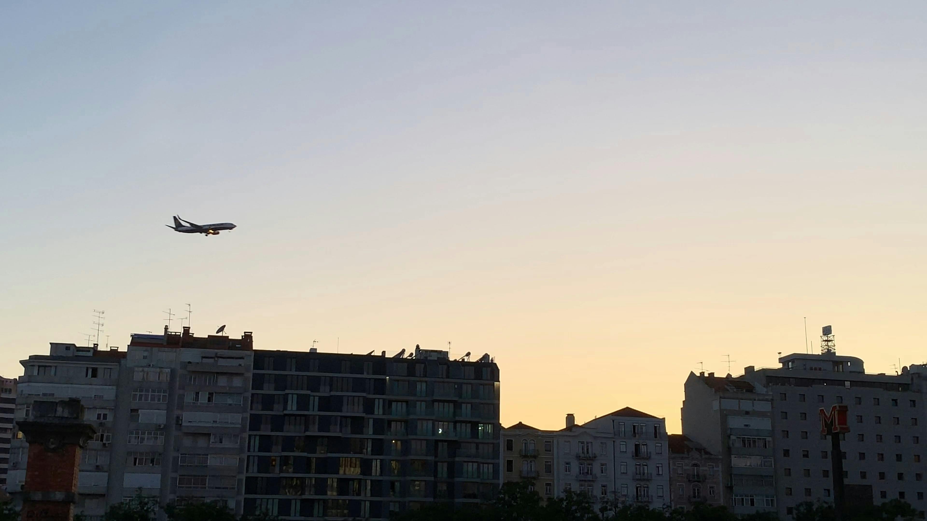 Building With Airplane Videos, Download The BEST Free 4k Stock Video ...