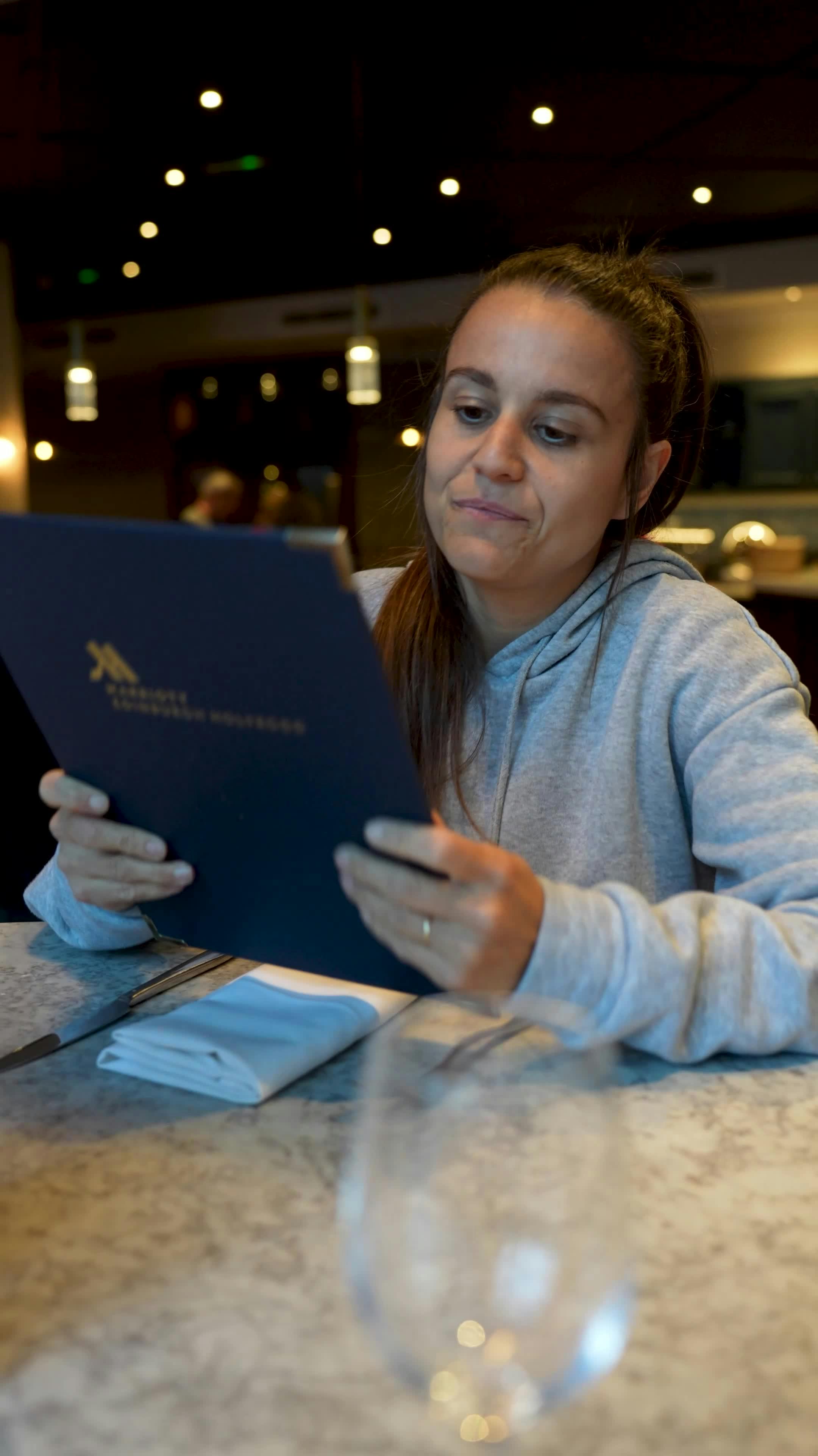 Menu Pliant Videos, Download The BEST Free 4k Stock Video Footage ...