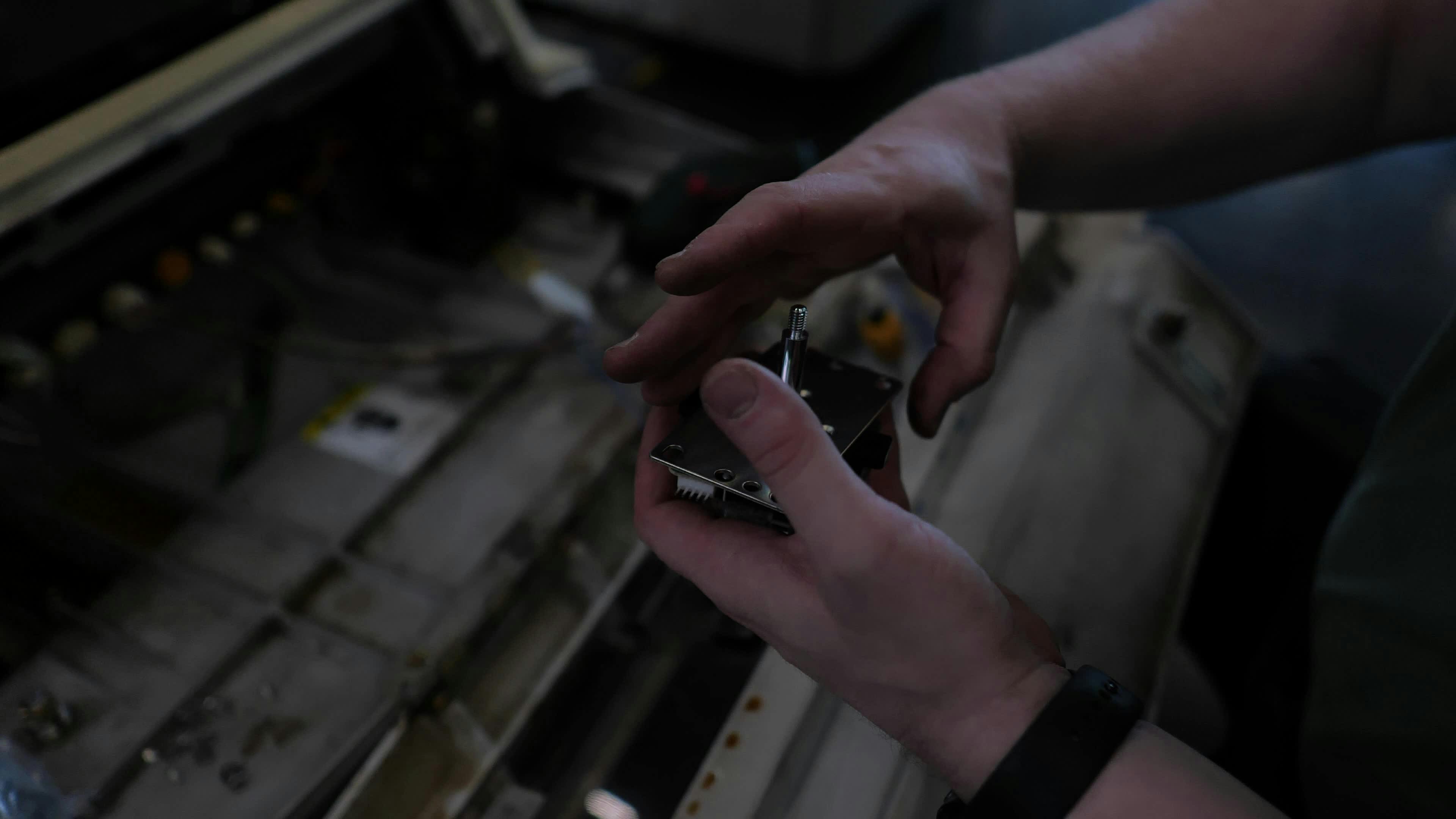 Disassembling And Assembling Videos, Download The BEST Free 4k Stock ...