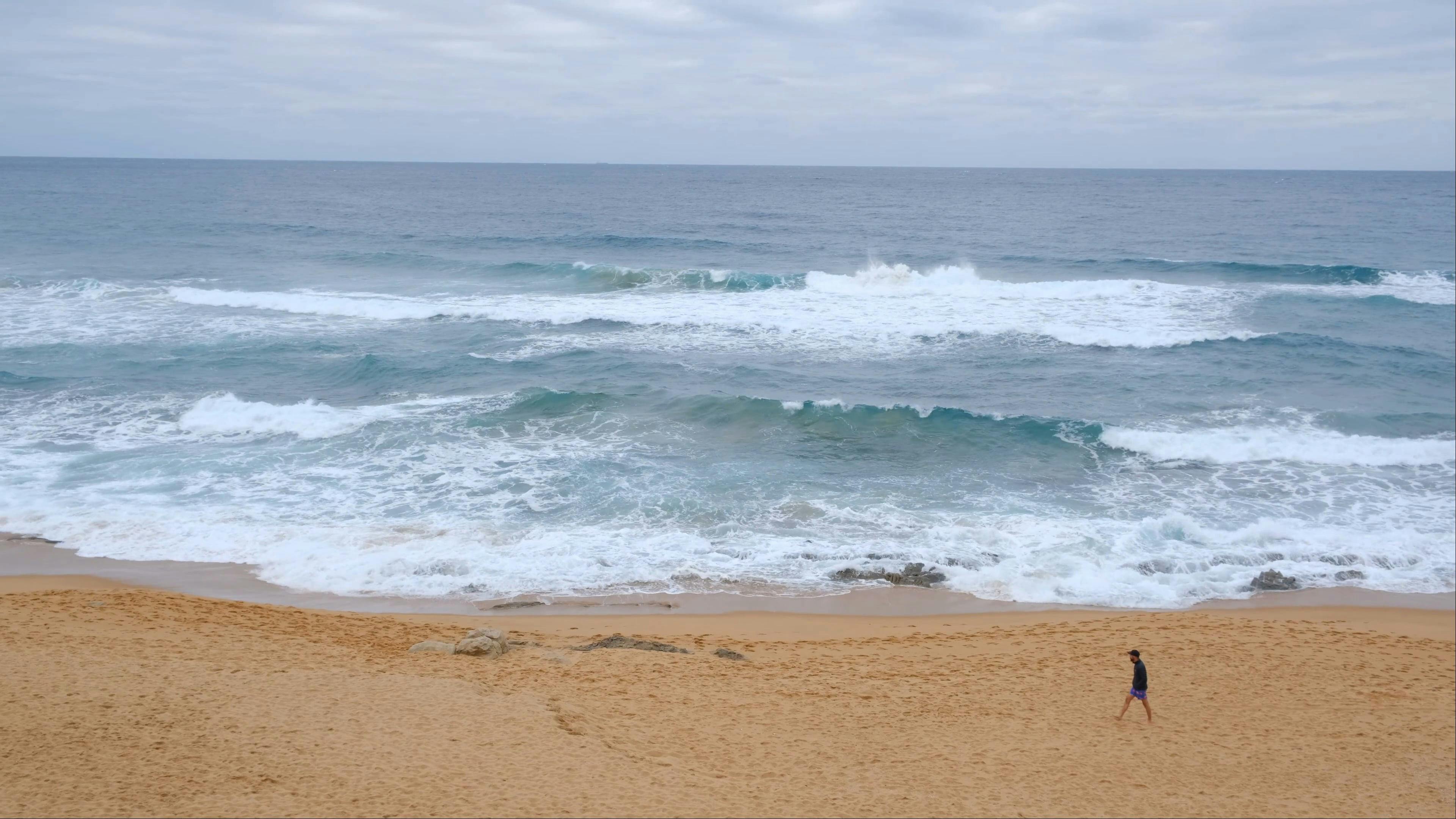 39 885+ Vidéos De Plage aux seins nus Libre de Droit, Clips Vidéo de Plage aux seins nus en 4K et HD