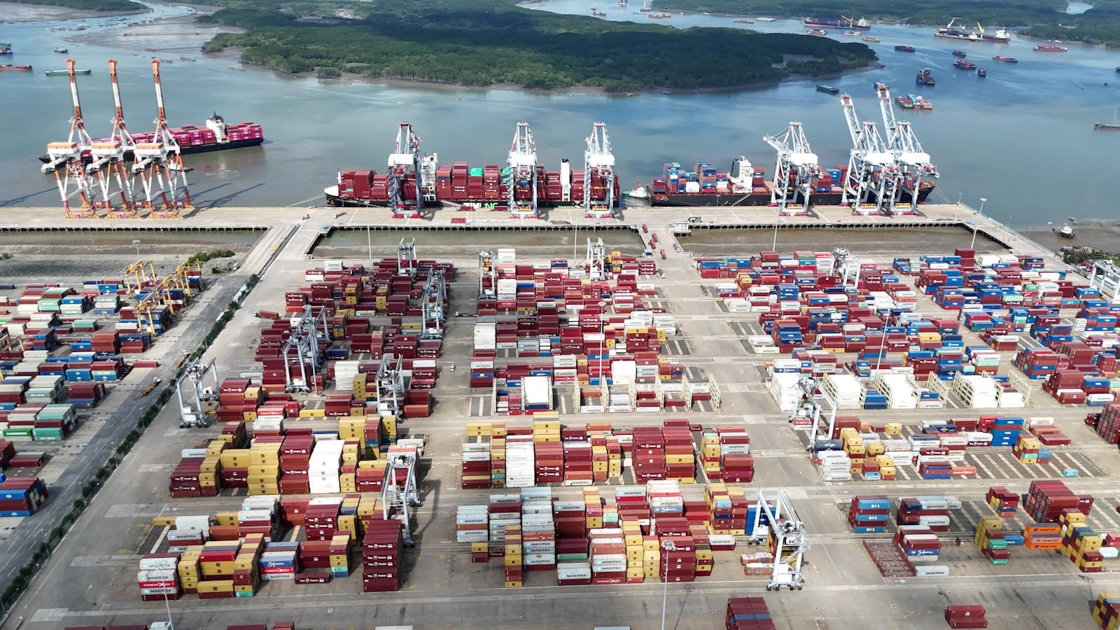 Container Port Videos, Download The BEST Free 4k Stock Video Footage ...