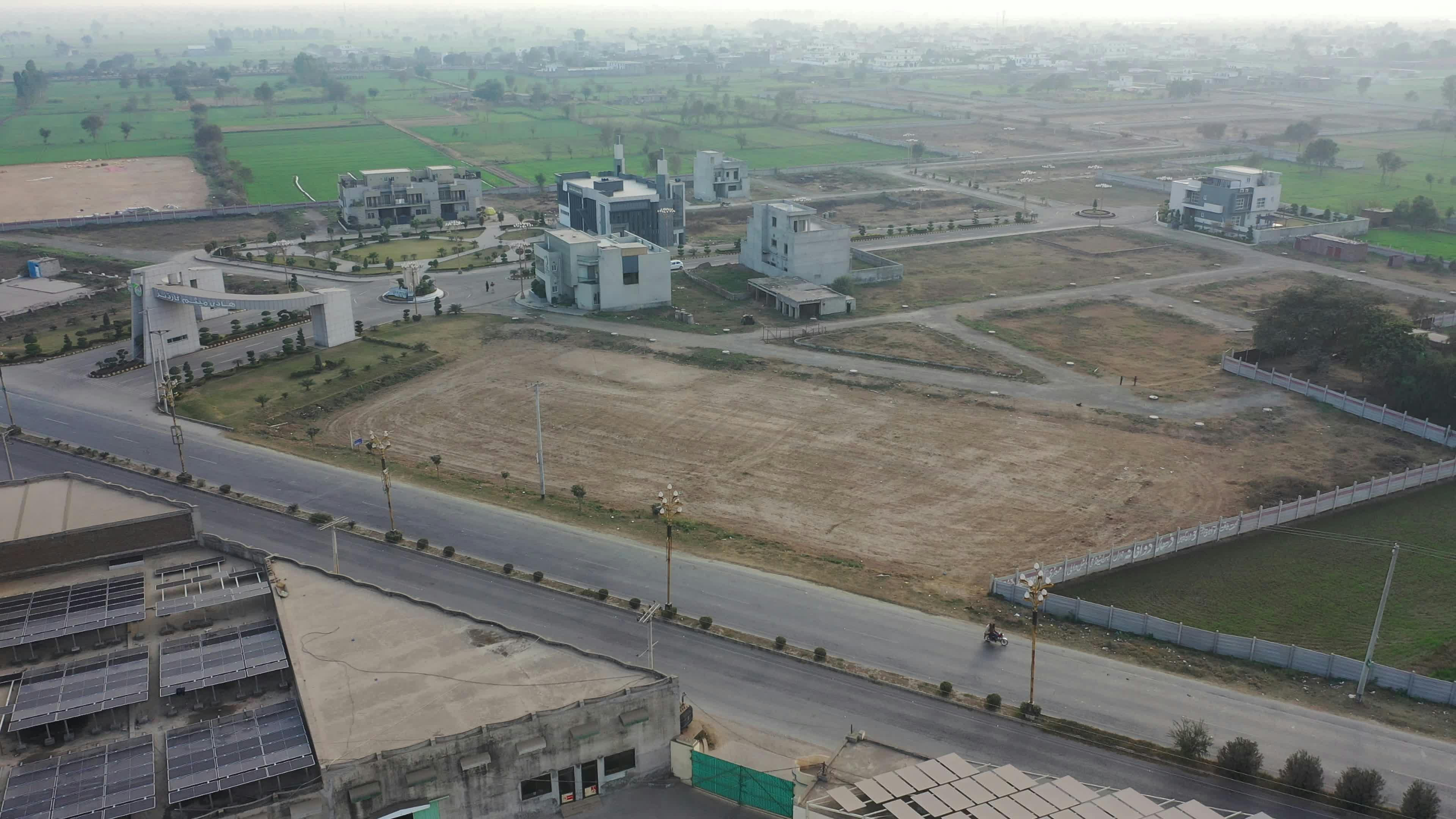 Ee Plots Videos, Download The BEST Free 4k Stock Video Footage & Ee ...