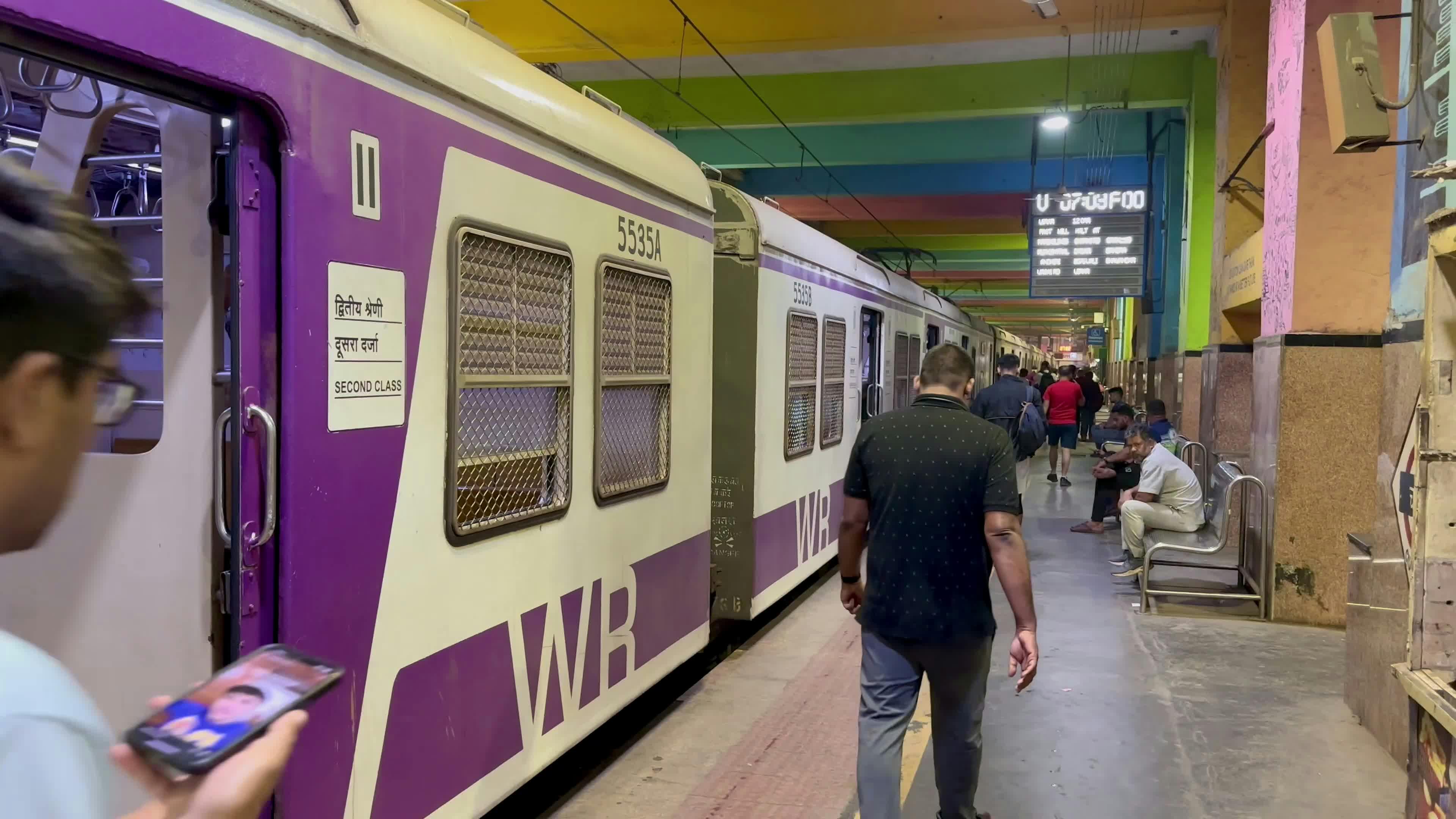 Mumbai Local Train Videos, Download The BEST Free 4k Stock Video ...