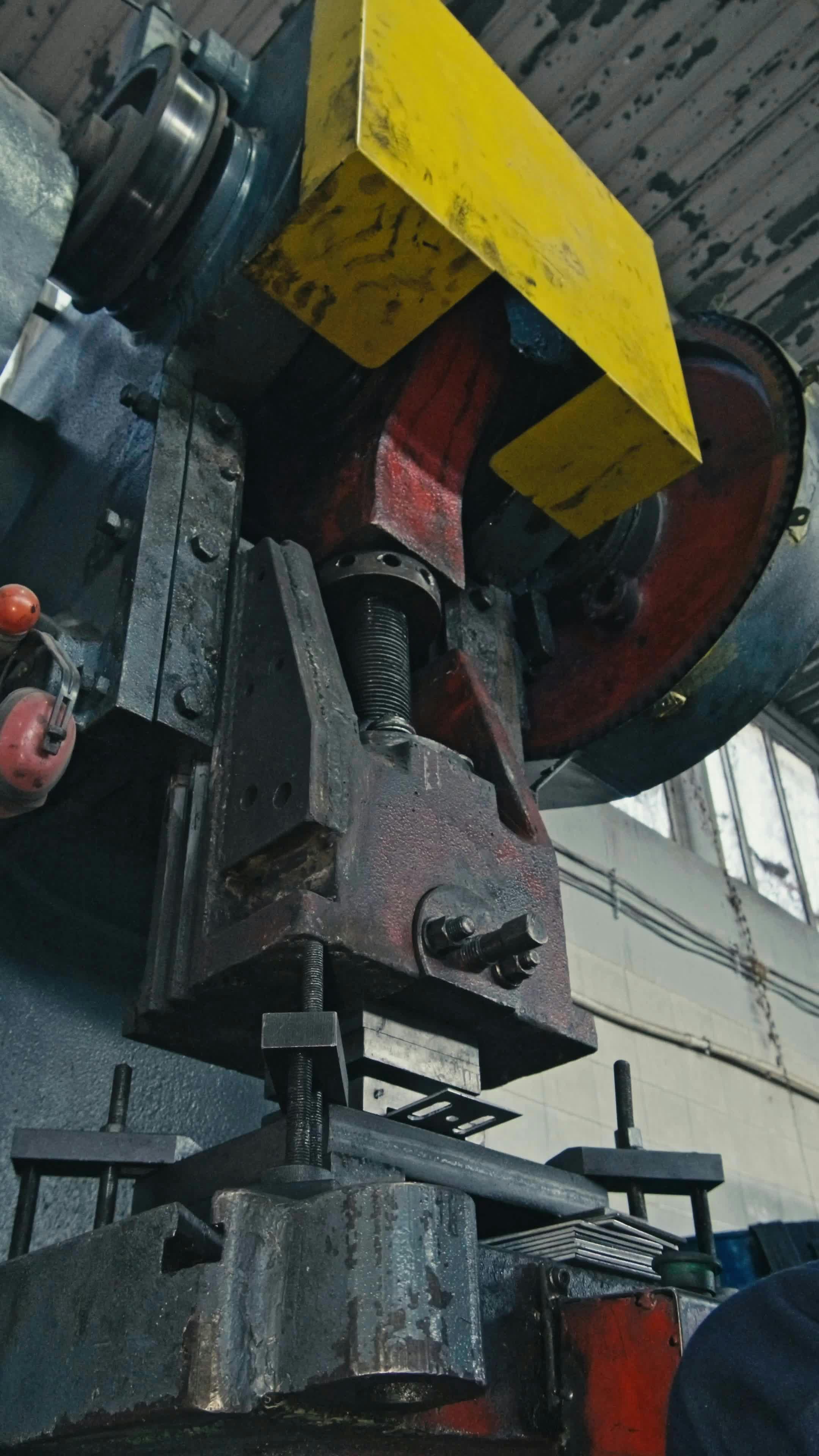 Steel Drilling Videos, Download The BEST Free 4k Stock Video Footage ...