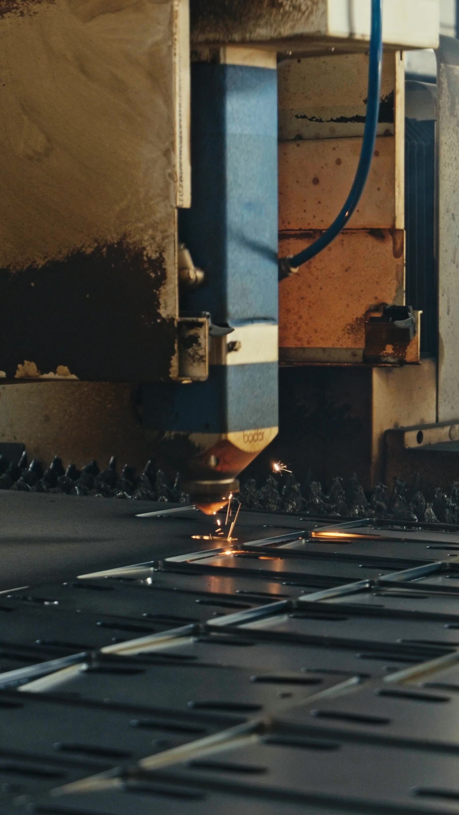 Laser Cutting Videos, Download The BEST Free 4k Stock Video Footage ...