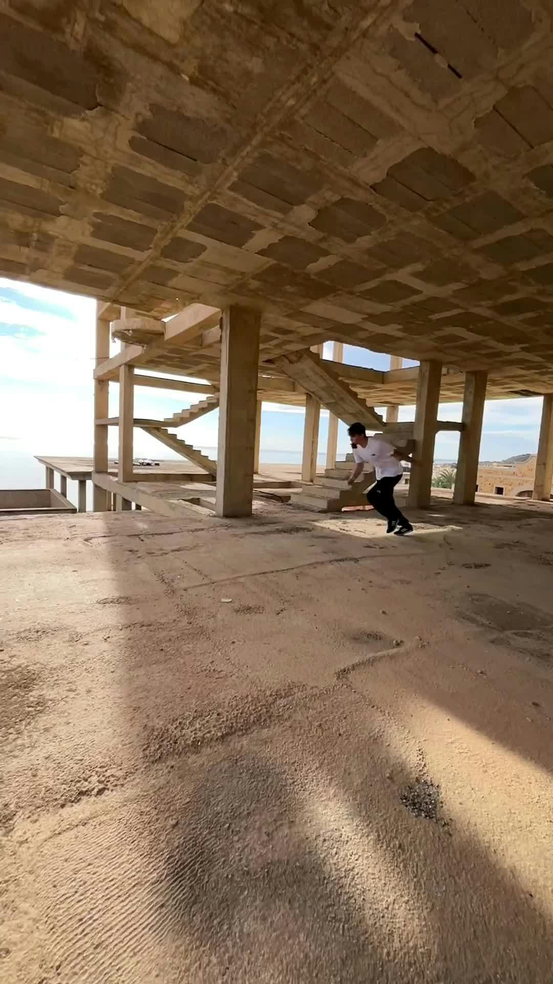 Daring Unggas Videos, Download The BEST Free 4k Stock Video Footage ...