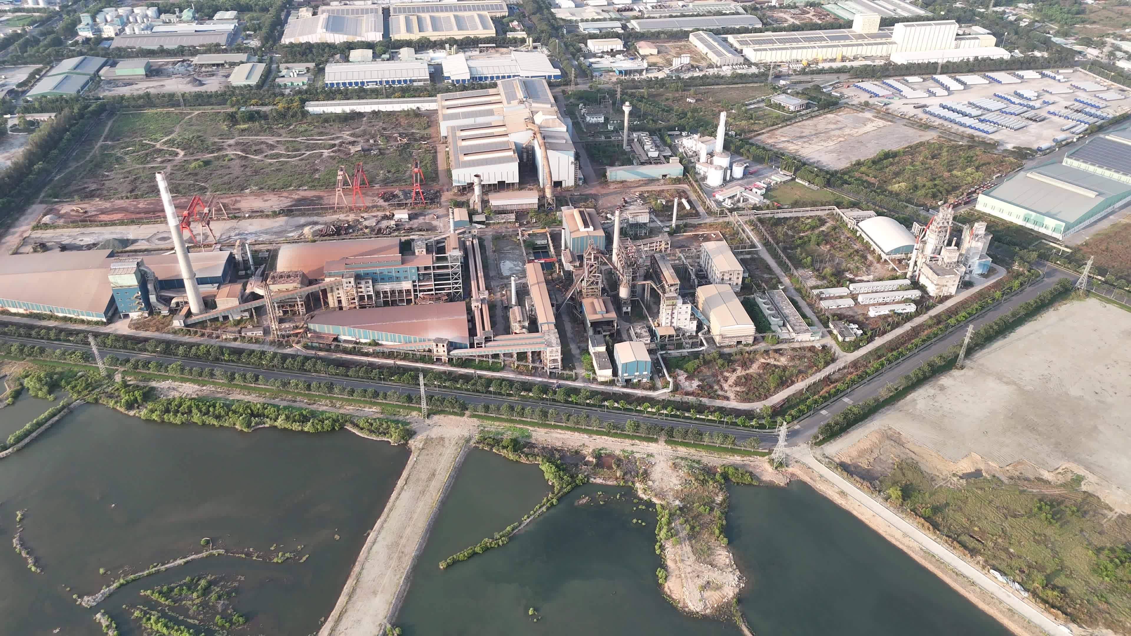 Aerial View of Expansive Industrial Complex Free Stock Video Footage ...